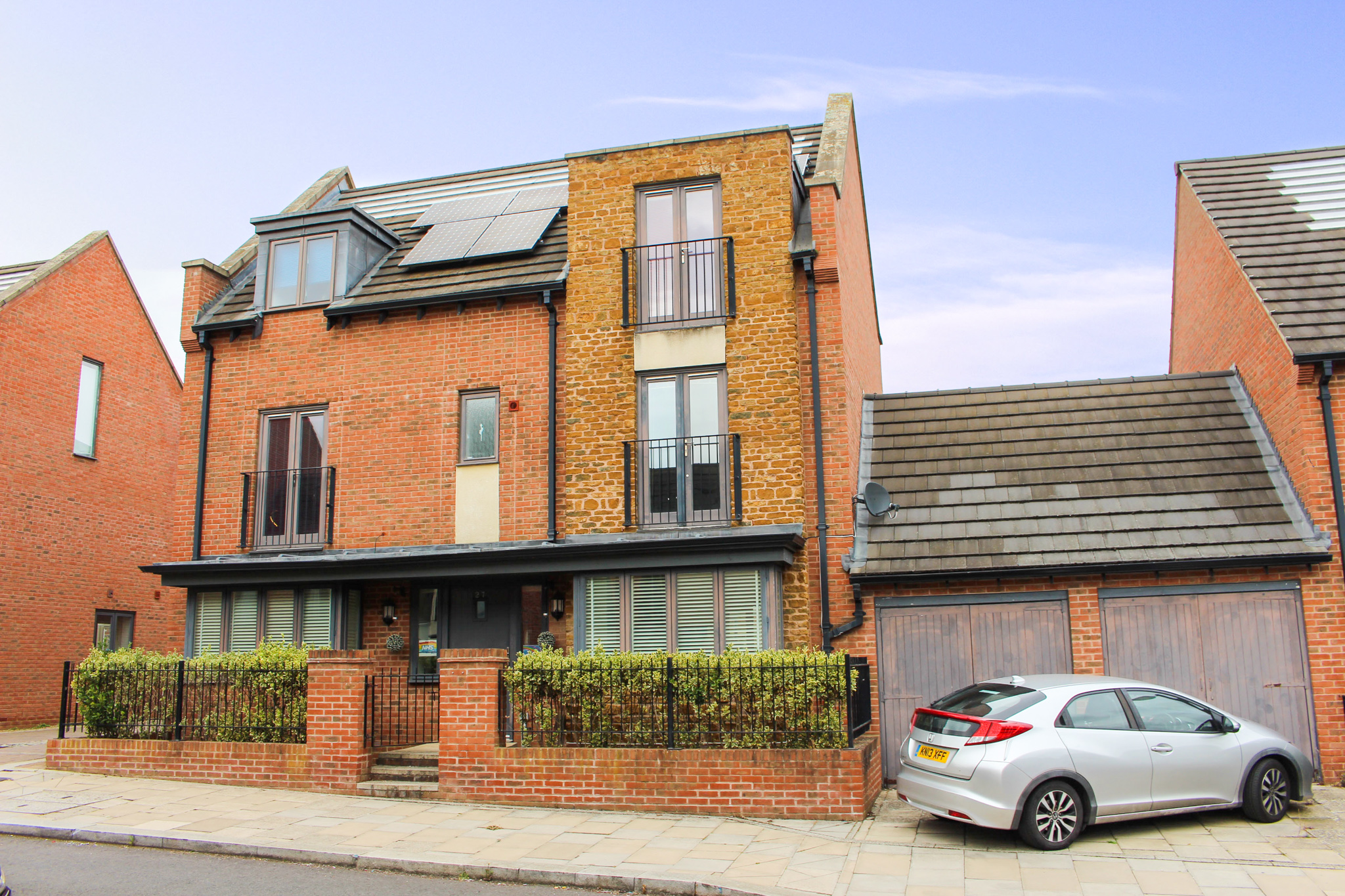 5 bedroom detached house for sale in Barring Street, Upton, Northampton ...