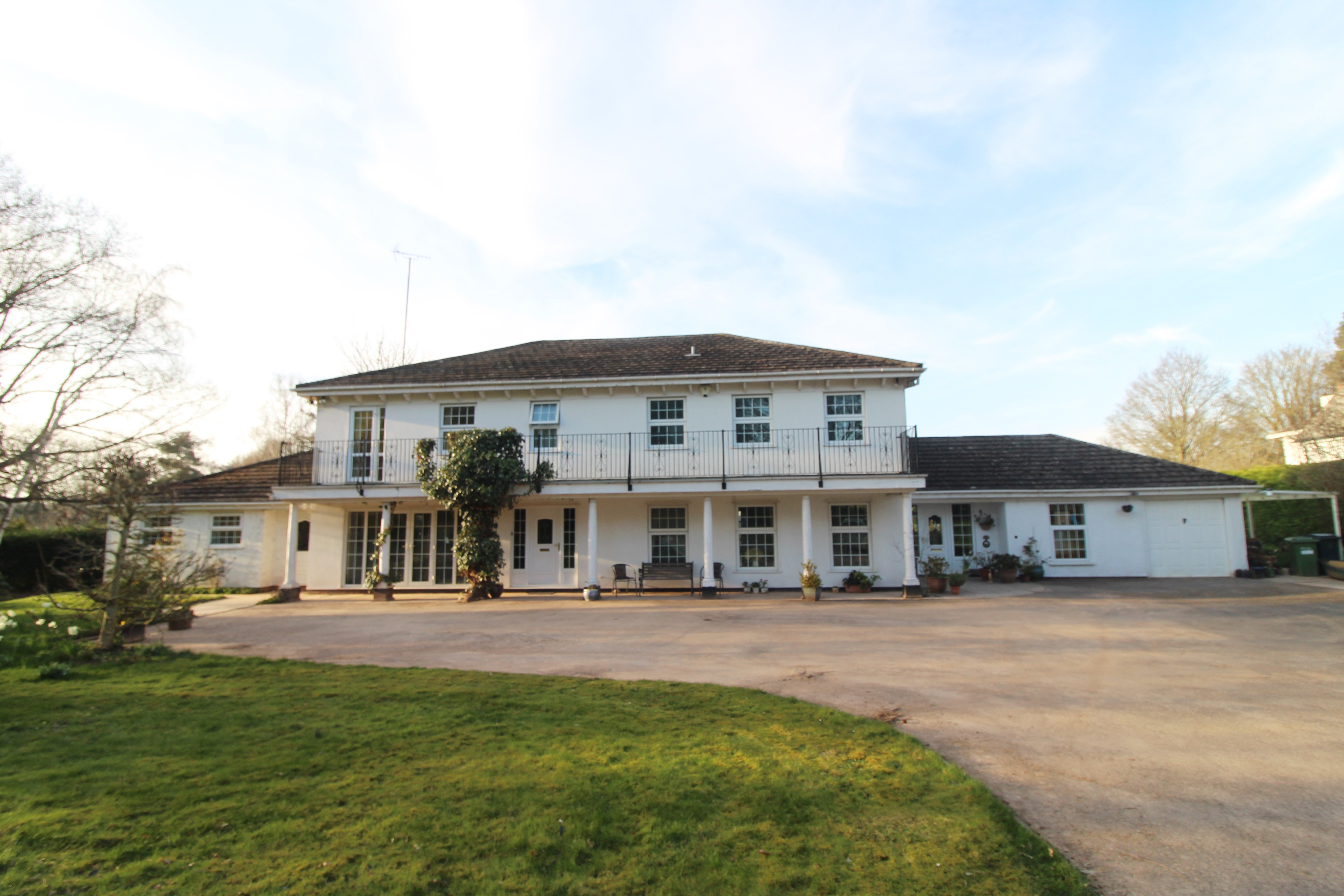 6 bedroom detached house for sale in Condover Park, Shrewsbury, SY5 7DU