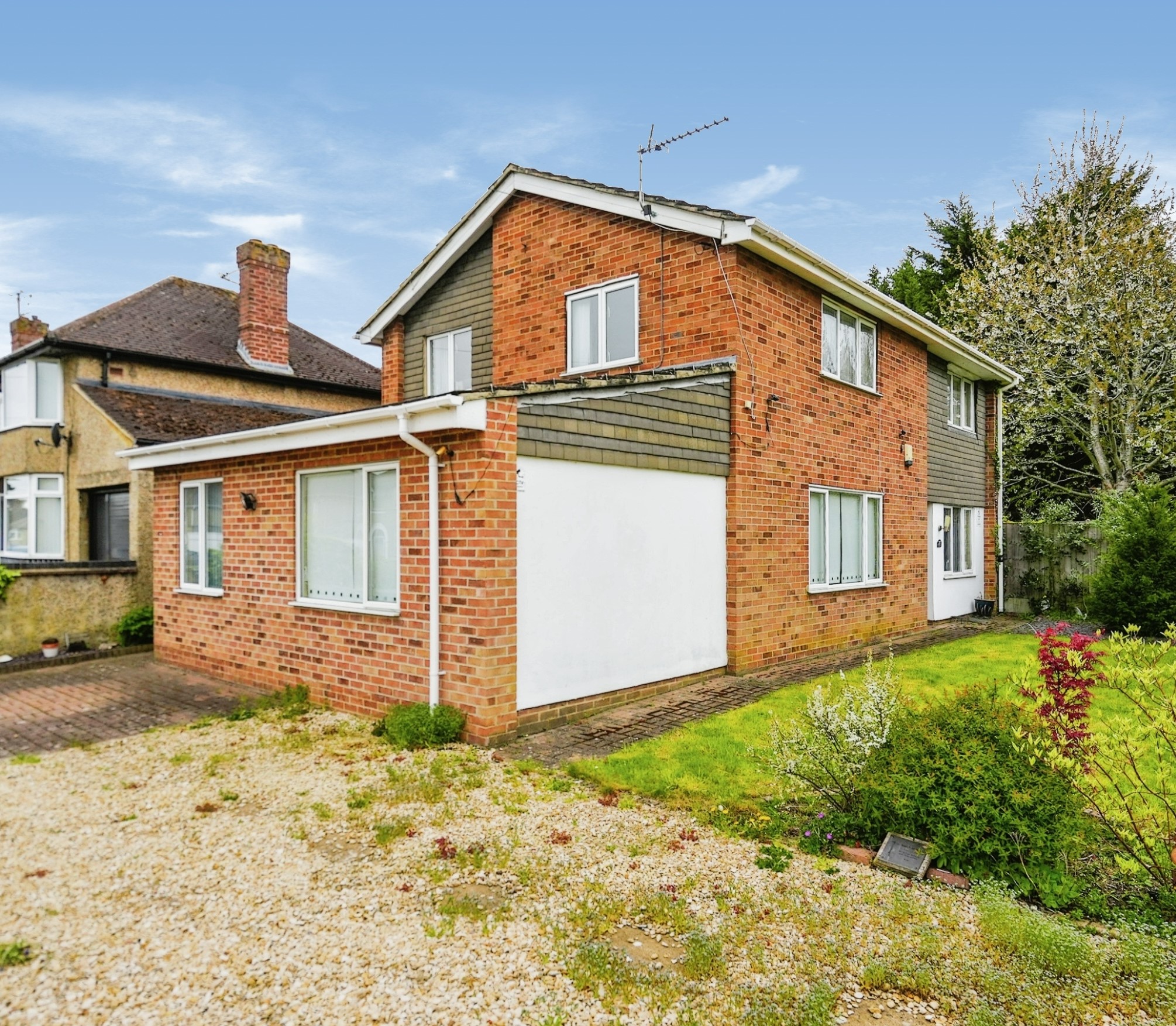 4 bedroom detached house for sale in Garsington Road, Oxford, OX4 2LG