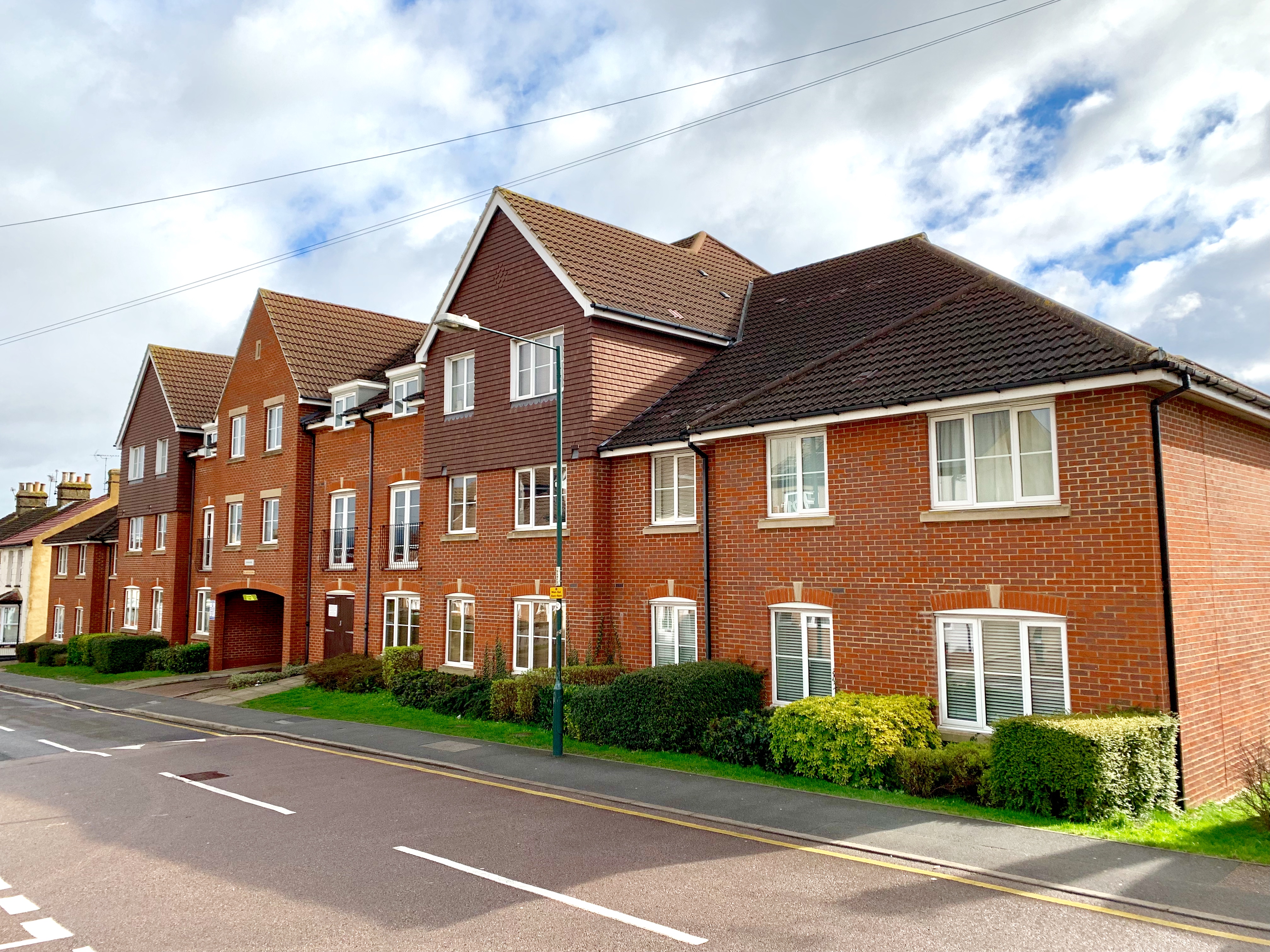 2 bedroom apartment for sale in Orchard Street, Rainham Gillingham, ME8 9EZ