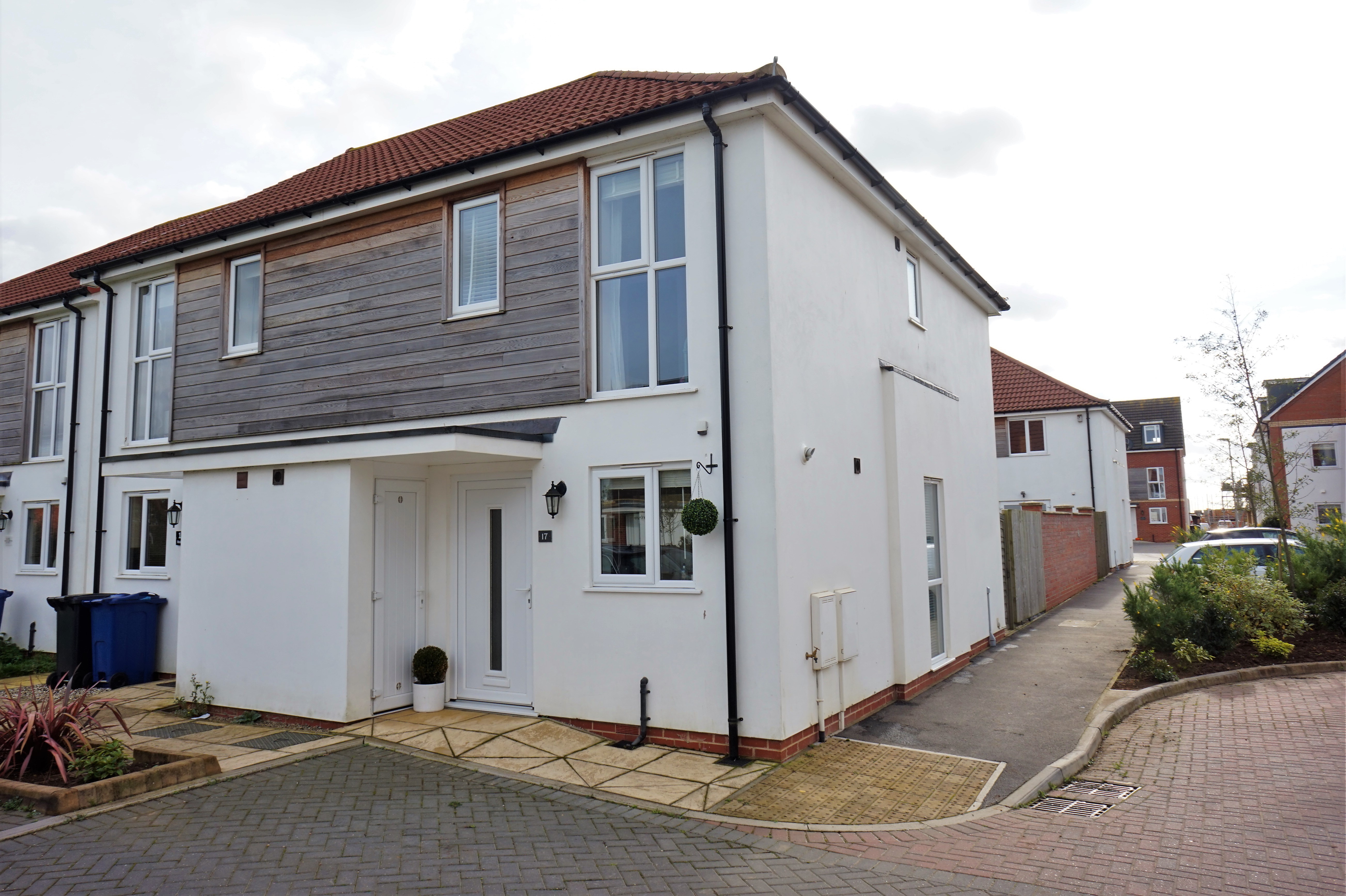 2 bedroom semi-detached house for sale in Wesley Road, Cherry ...