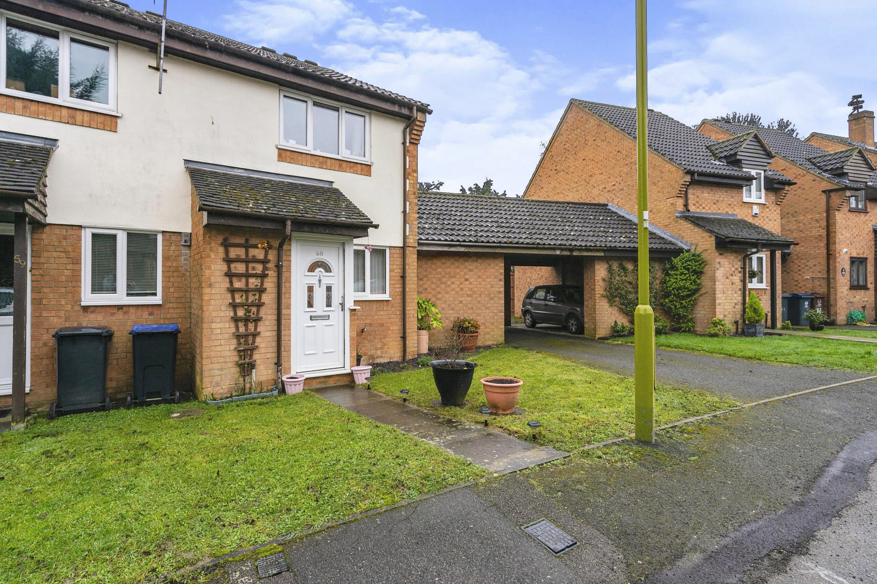 2 bedroom end of terrace house for sale in Ellenborough Close, Bishop's ...