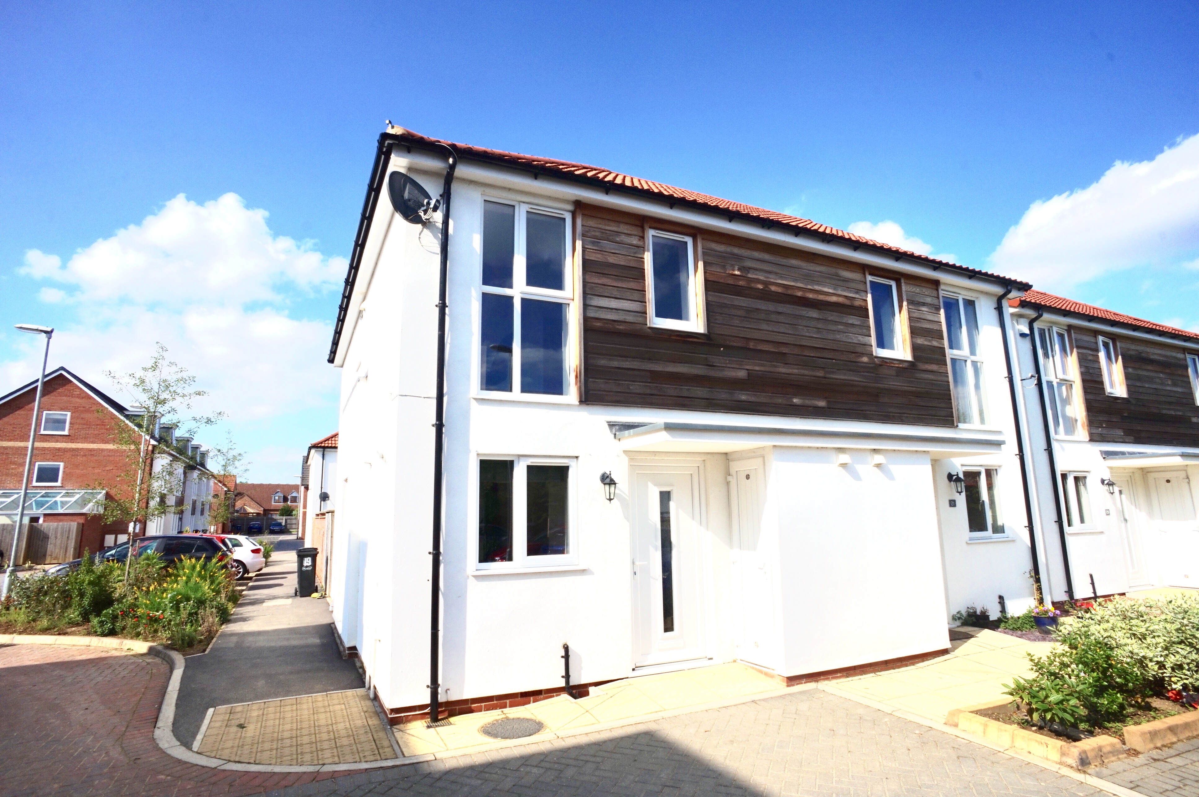 2 bedroom semi-detached house for sale in Wesley Road, Cherry ...