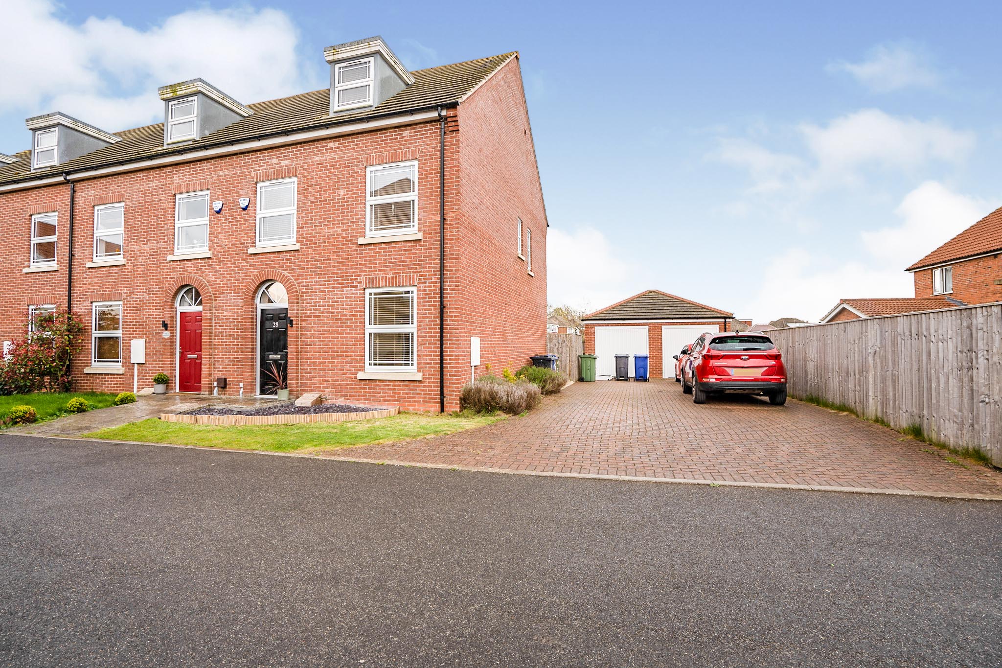 4 bedroom town house for sale in Pasture Lane, Scartho Top, Scartho ...