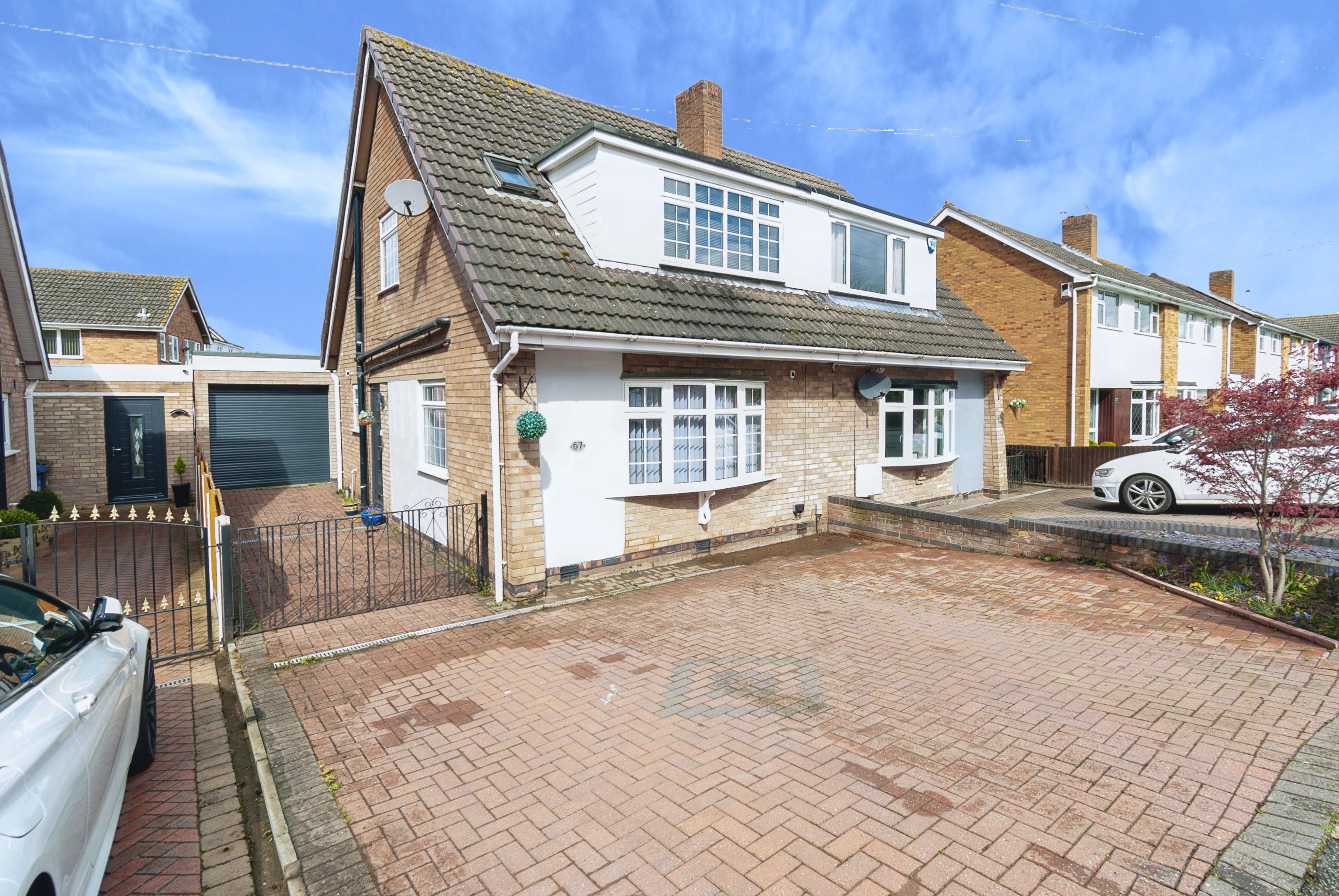 3 bedroom semi-detached house for sale in Sheepcote Lane, Tamworth, B77 3JN