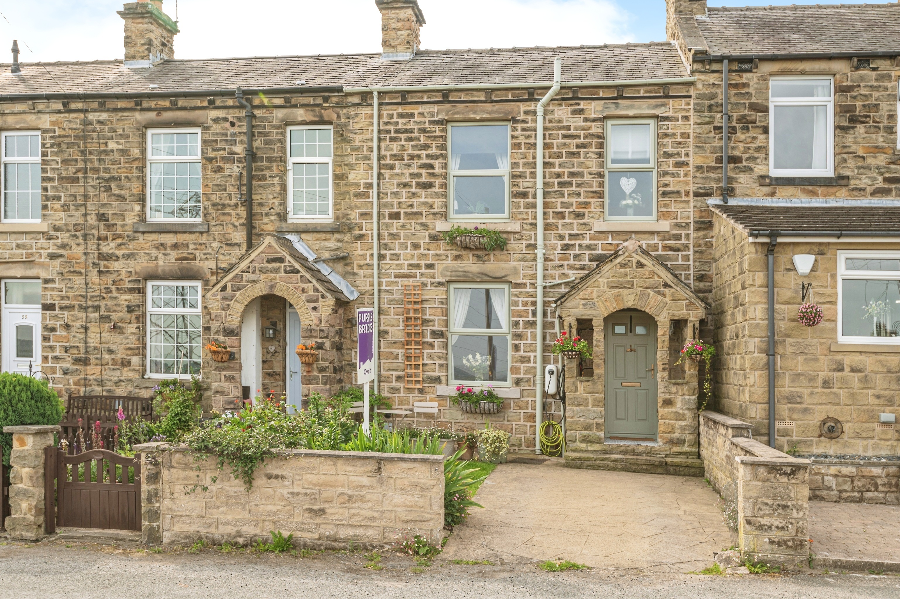 2 bedroom terraced house for sale in Sandy Lane, Middlestown, Wakefield ...