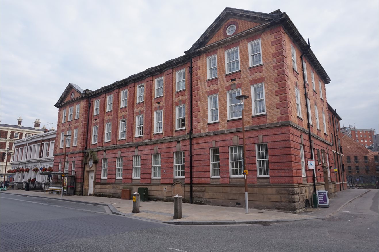 2 bedroom penthouse for sale in Station Road, Chester, ch1 3dr