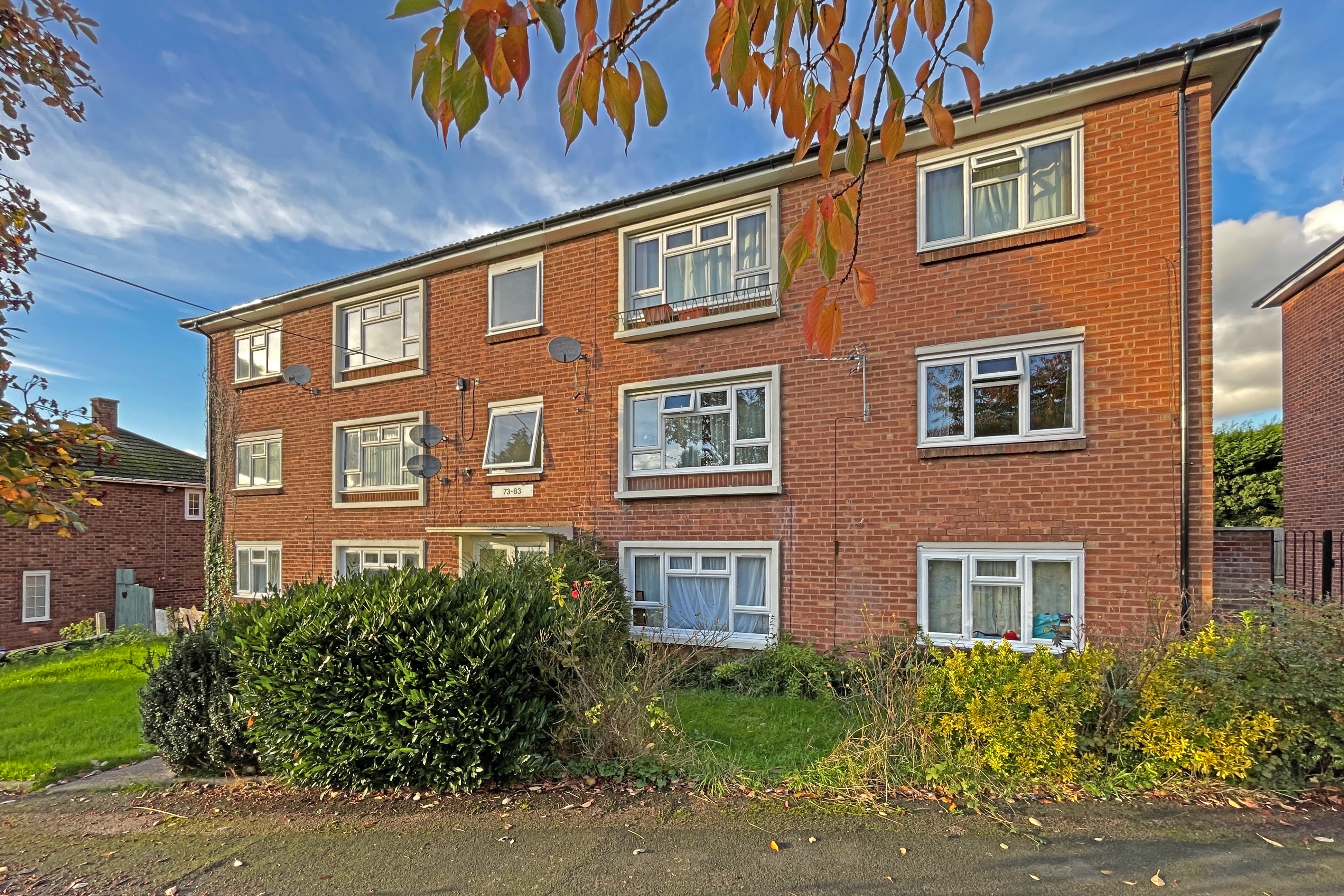 2 bedroom flat for sale in Milton Avenue, Tamworth, B79 8JG
