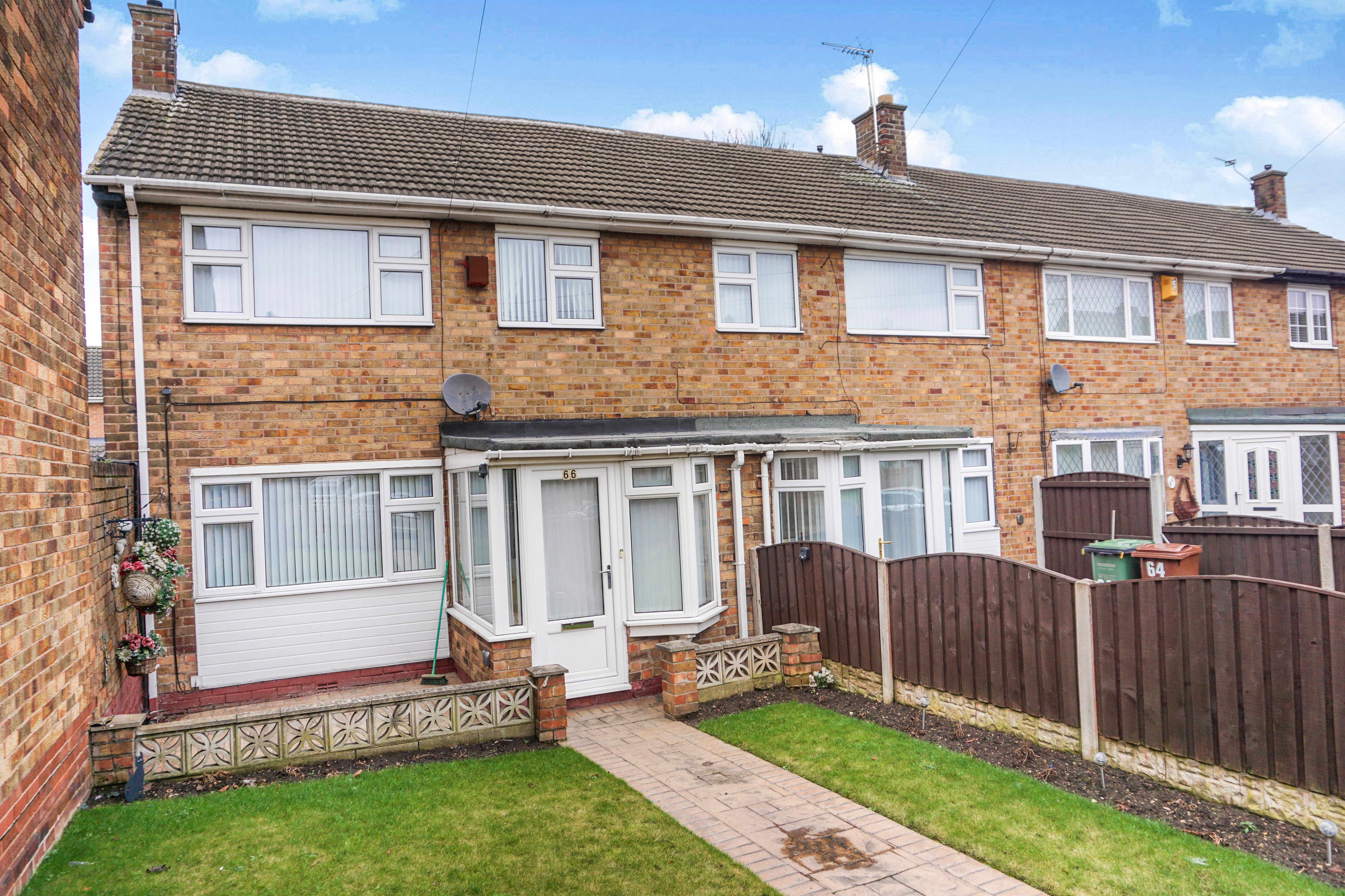 3 bedroom semi-detached house for sale in Simpsons Lane, Knottingley ...