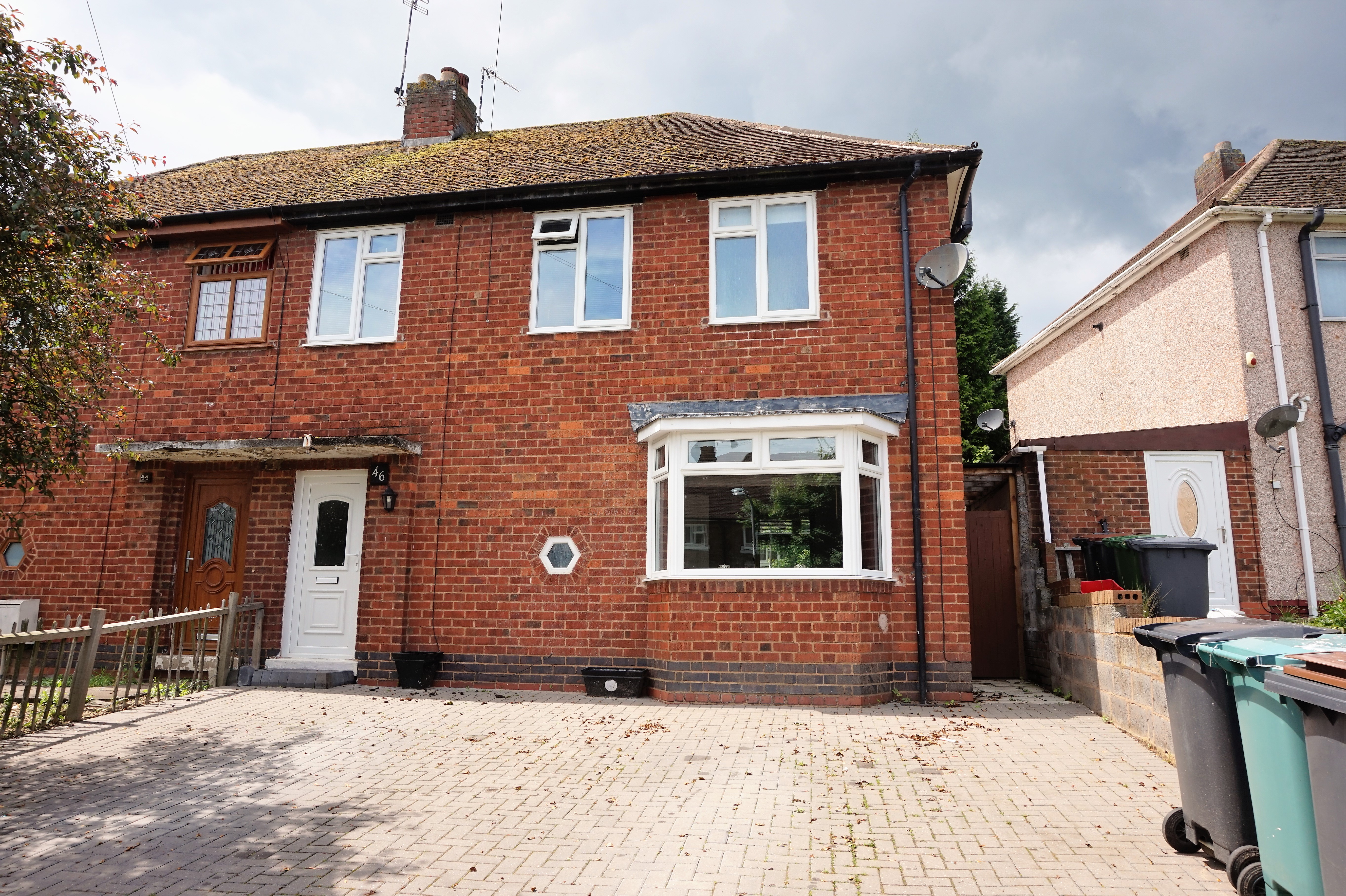 3 bedroom semi-detached house for sale in Furnace Road, Bedworth, CV12 9AP
