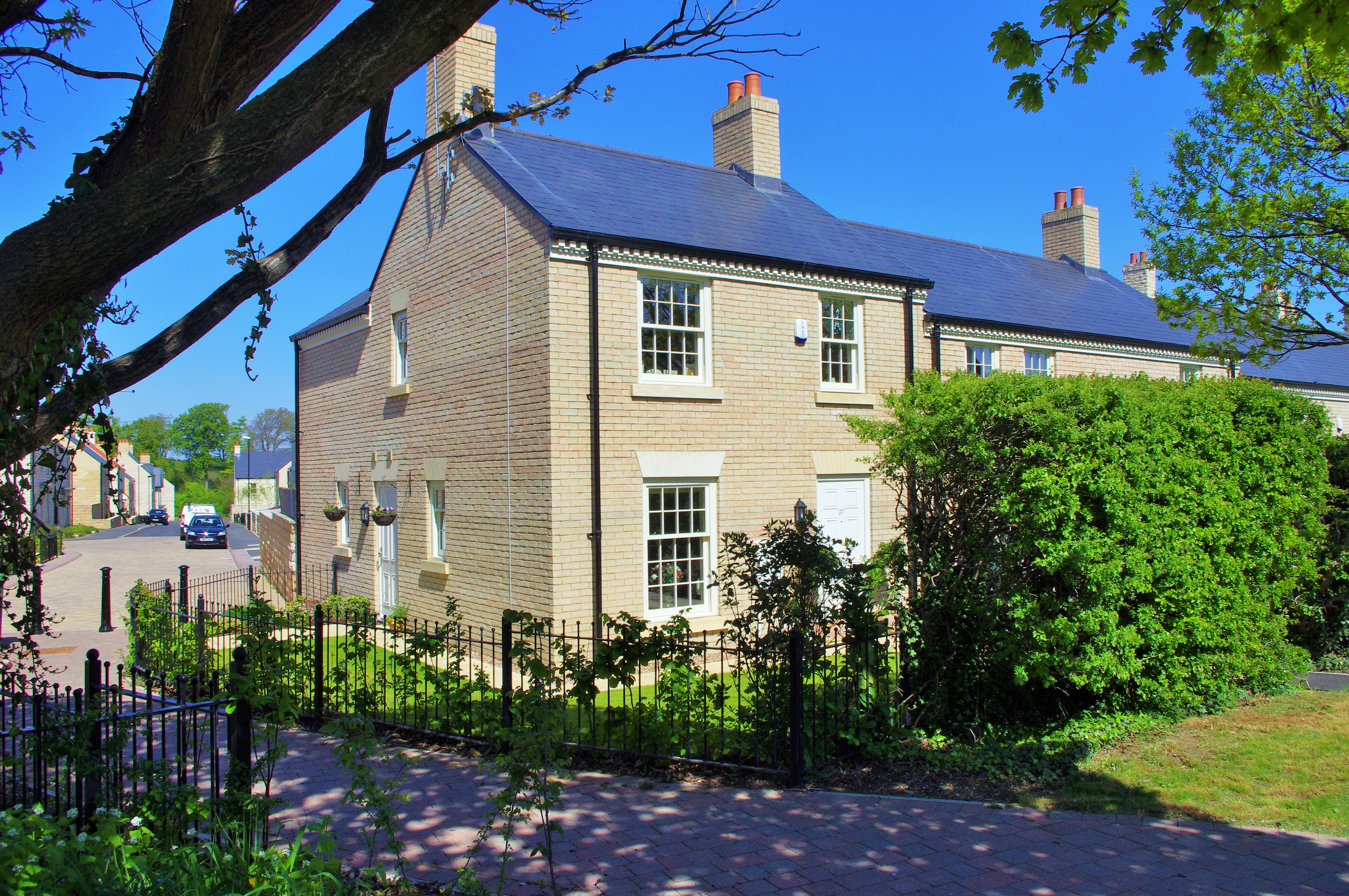 4 bedroom end of terrace house for sale in High Street, Boston Spa ...