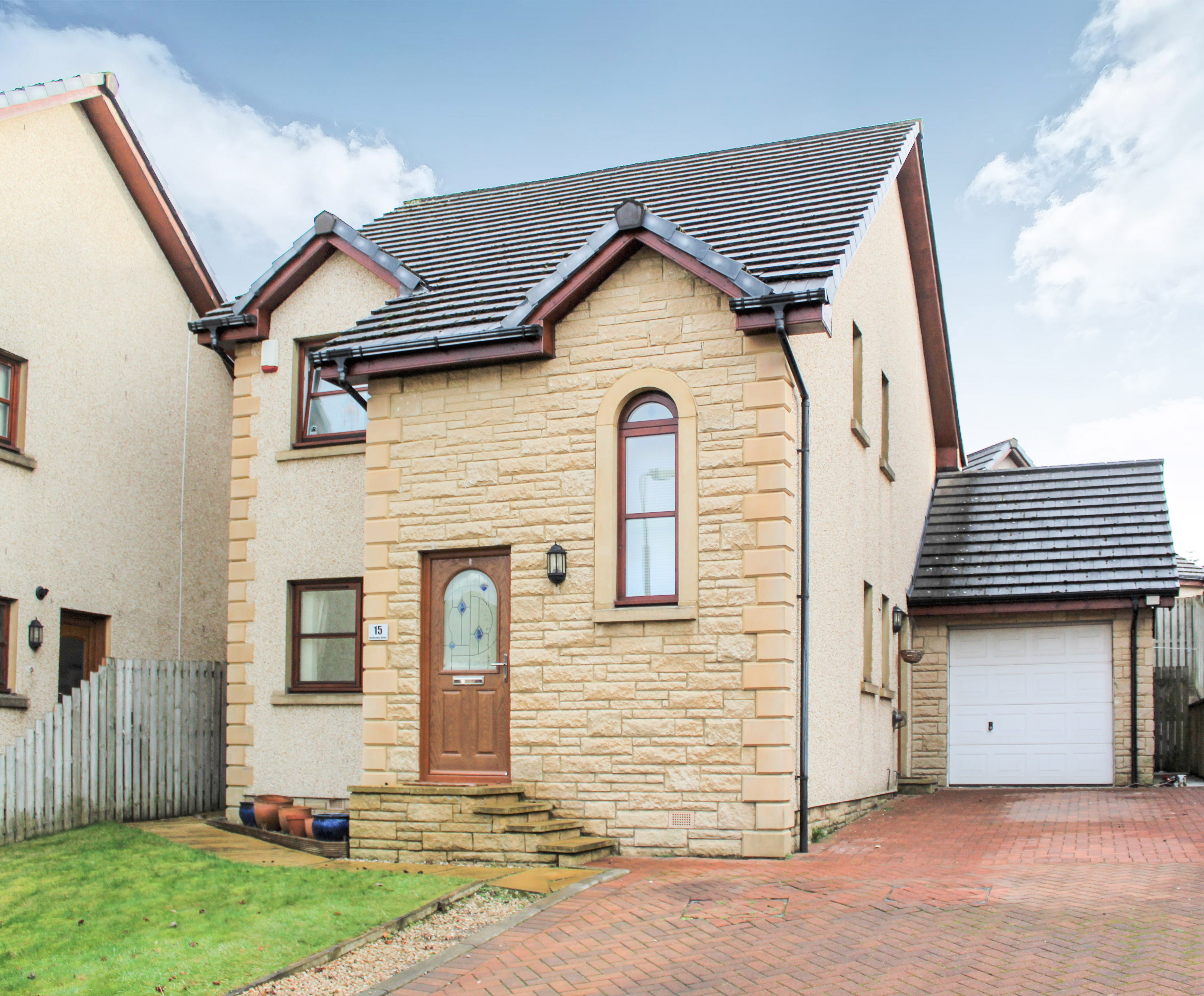 3 bedroom detached house for sale in Inchcross Drive, Bathgate, EH48 2HD