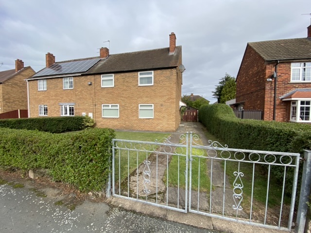 3 bedroom semi-detached house for sale in Hawthorn Avenue, Armthorpe ...