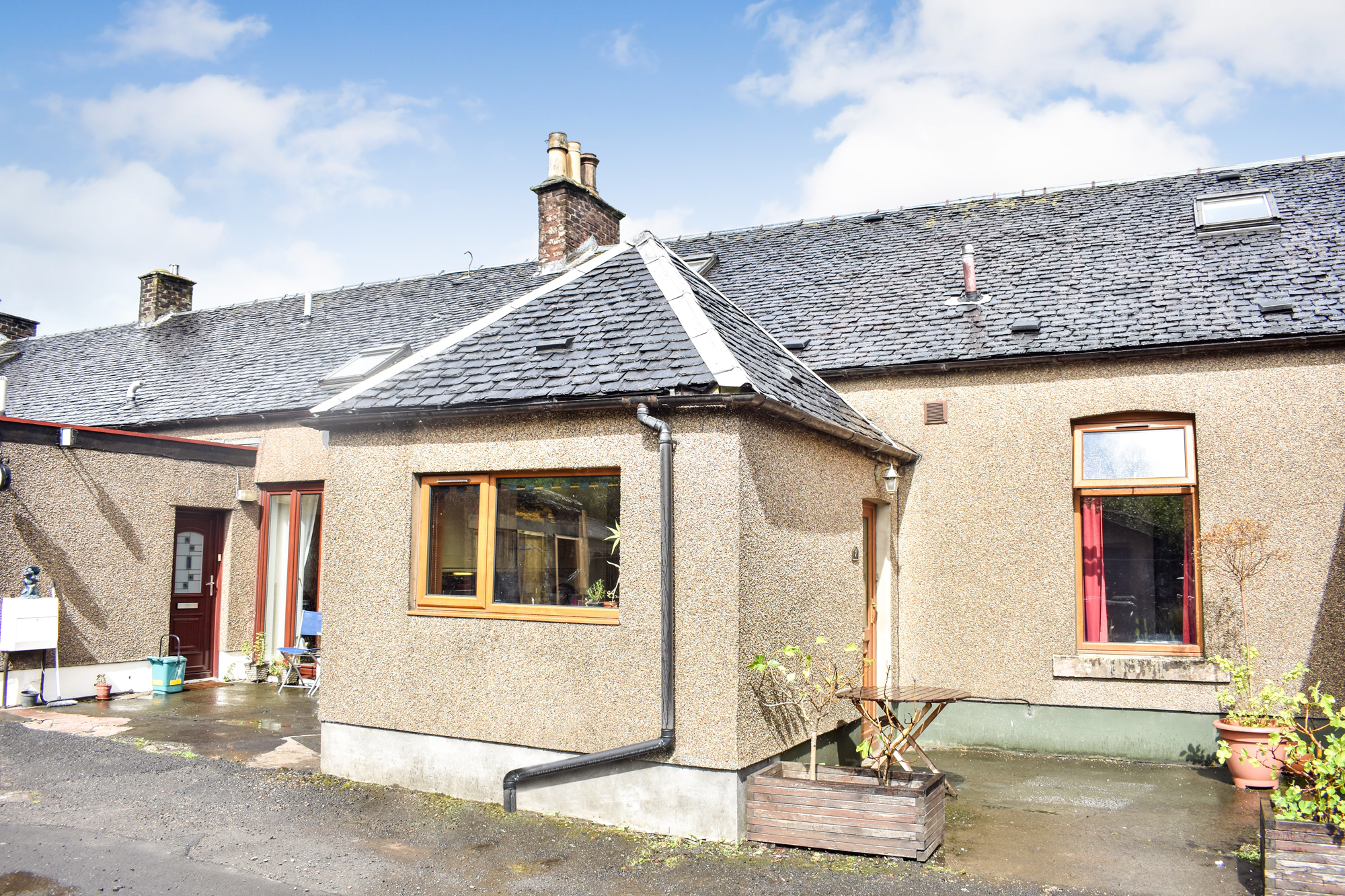 3 bedroom cottage for sale in Faraday Place, West Calder, EH55 8NG