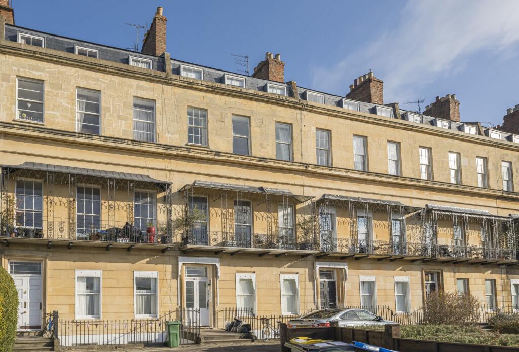 1 bedroom apartment for sale in 5 Suffolk Square, Cheltenham, GL50 2DR