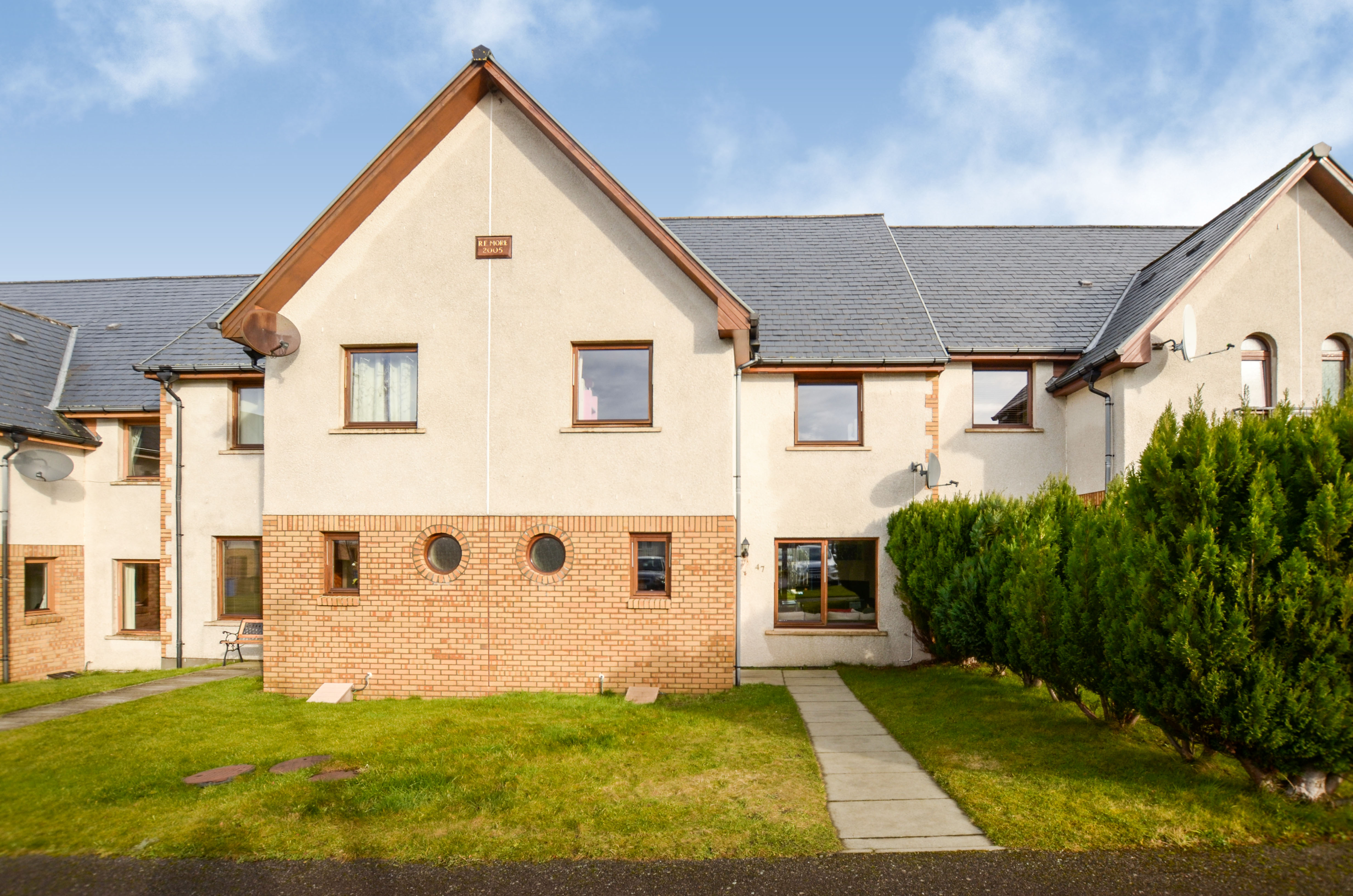 3 bedroom terraced house for sale in Inshes Mews, Inverness, IV2 5HY