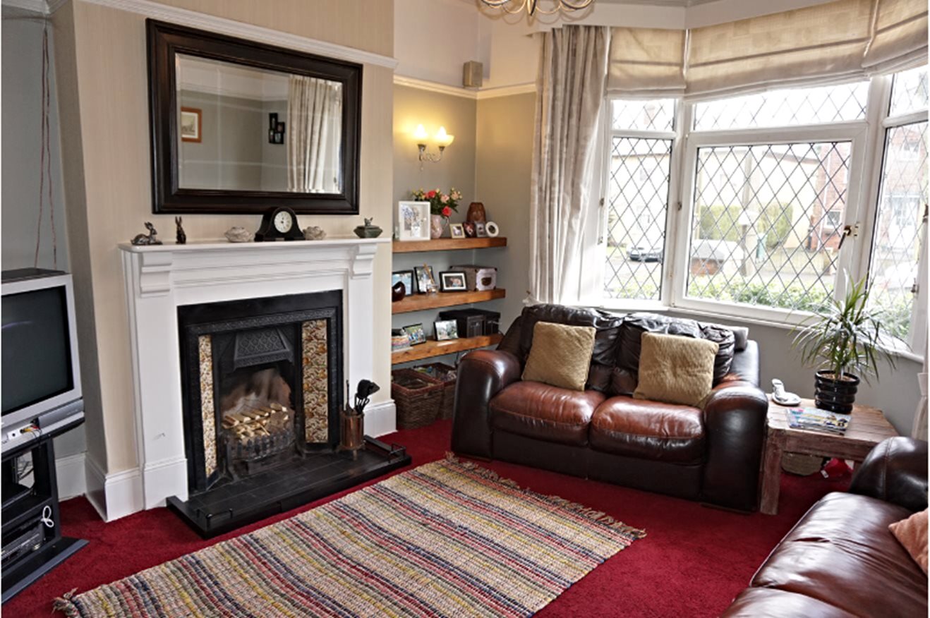 3 bedroom terraced house for sale in Moat Road, Oldbury, B68 8EB