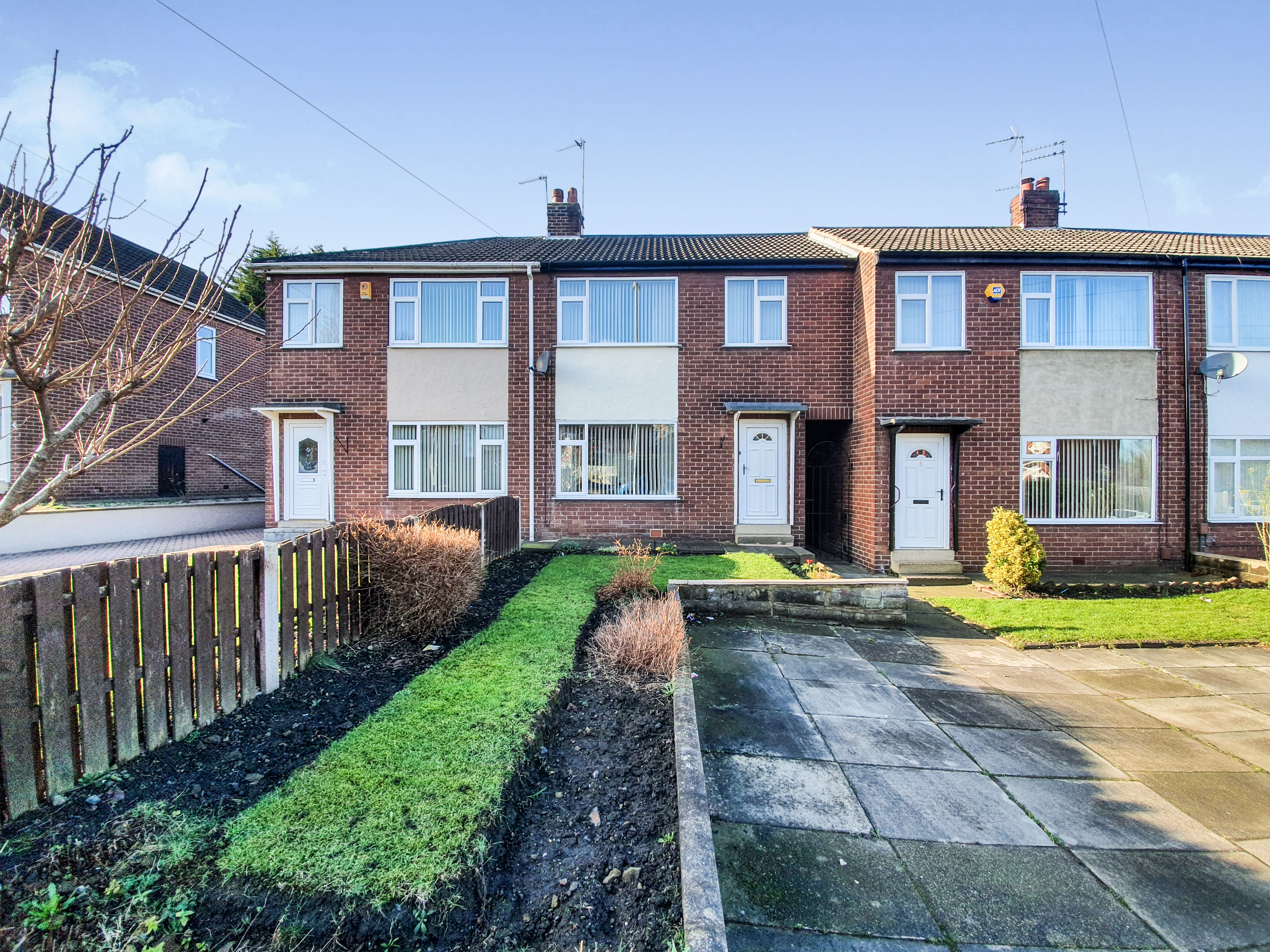 3 bedroom terraced house for sale in Wesley Street, Leeds, LS11 8RB
