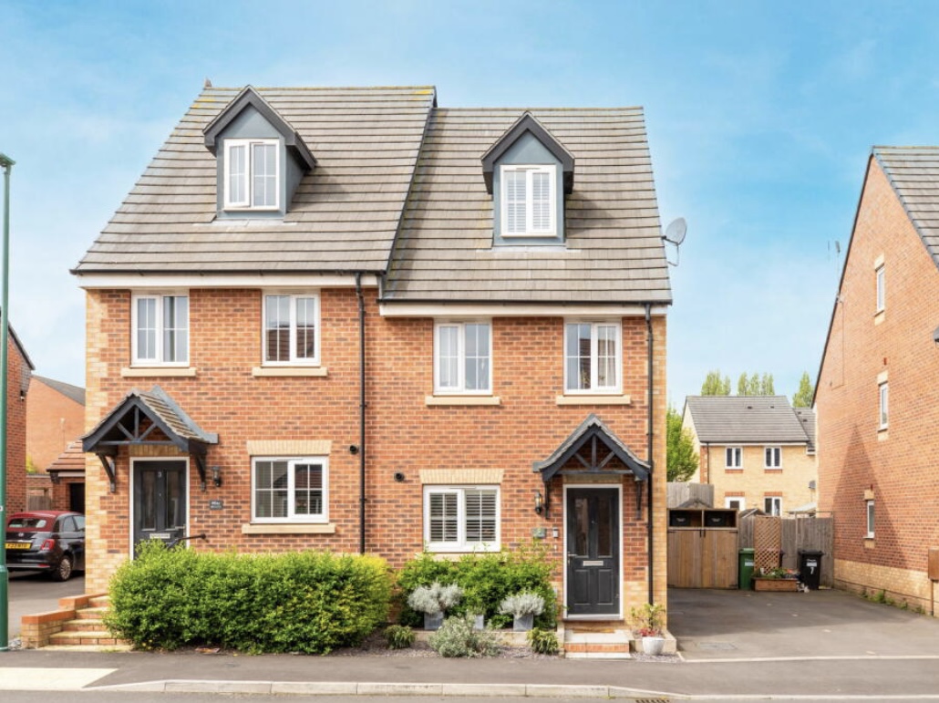 3 bedroom semi-detached house for sale in Gardeners Place, Shrewsbury ...