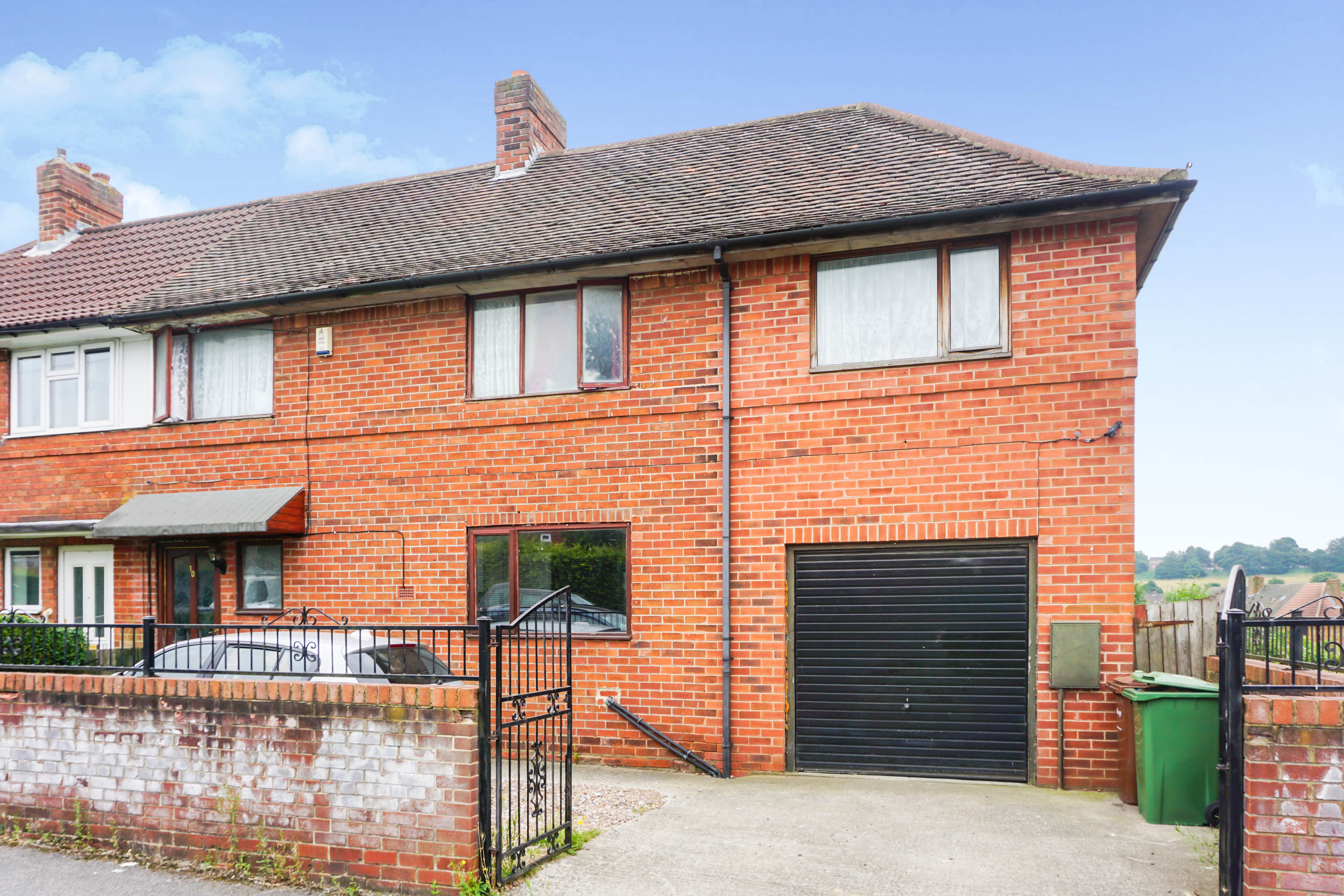 4 bedroom semi-detached house for sale in Brooklands Avenue, Leeds ...