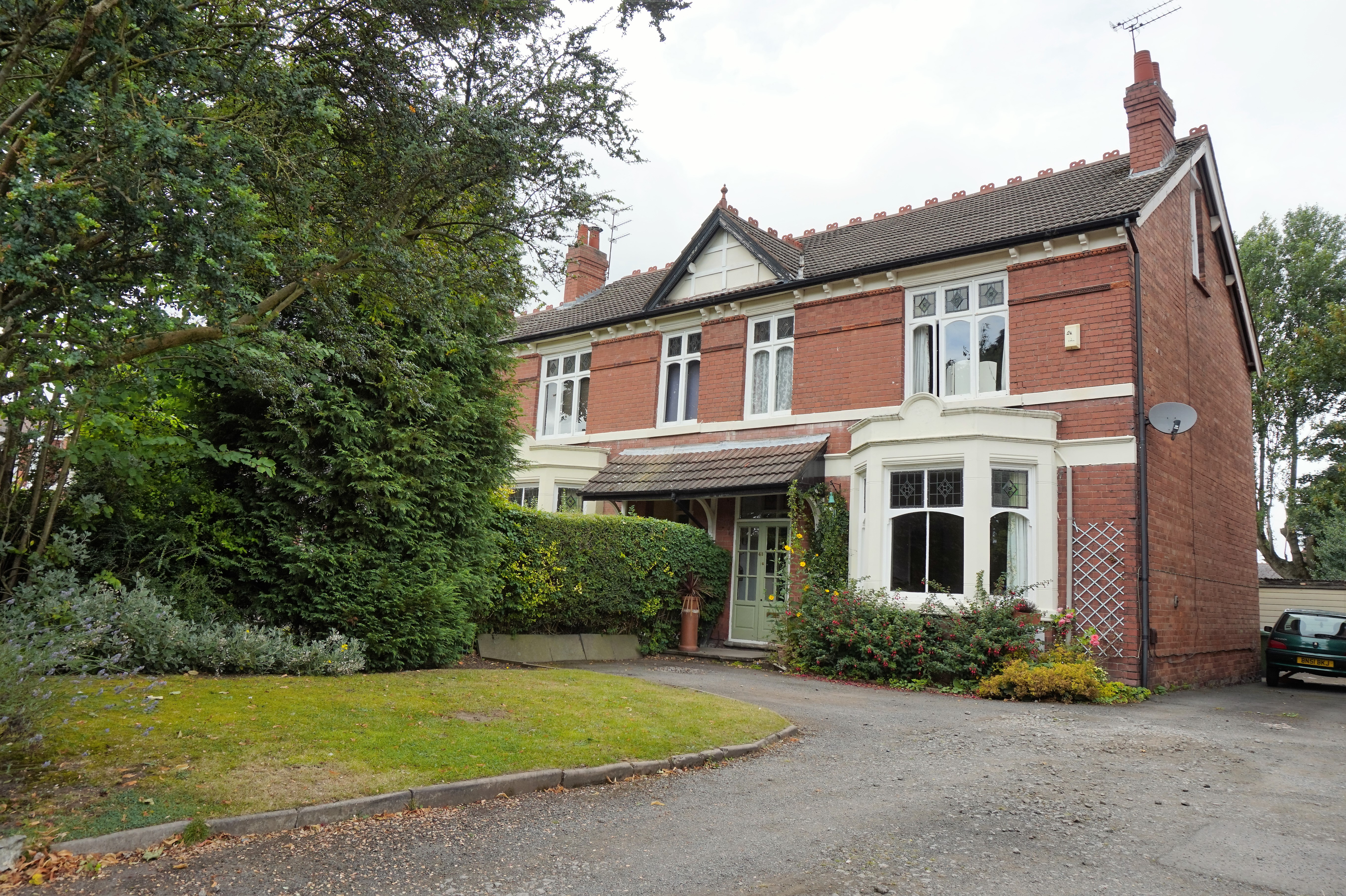 4 bedroom semi-detached house for sale in Albert Road, Wolverhampton ...