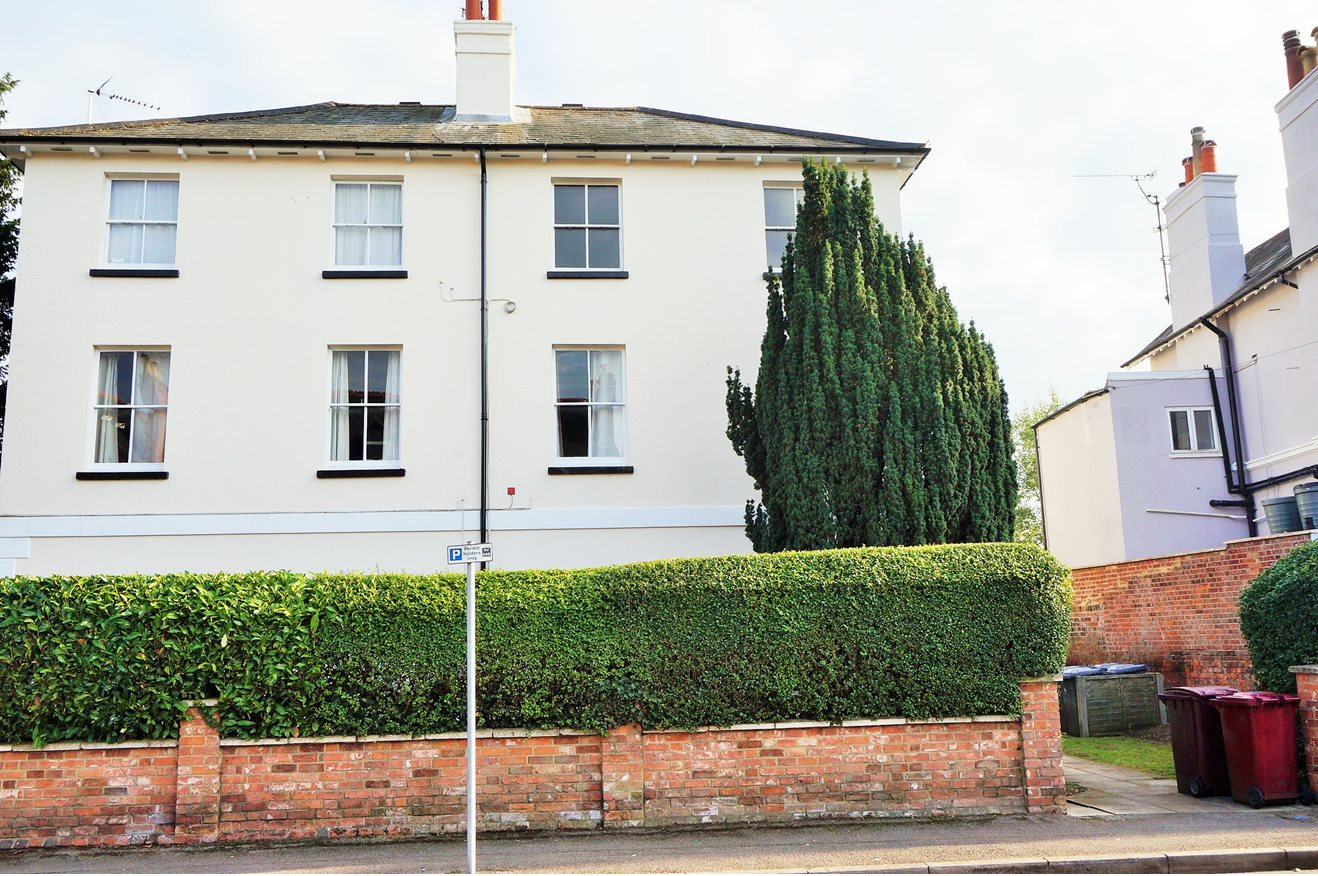 1 bedroom flat for sale in 23 Castle Crescent, Reading, RG1 6AQ