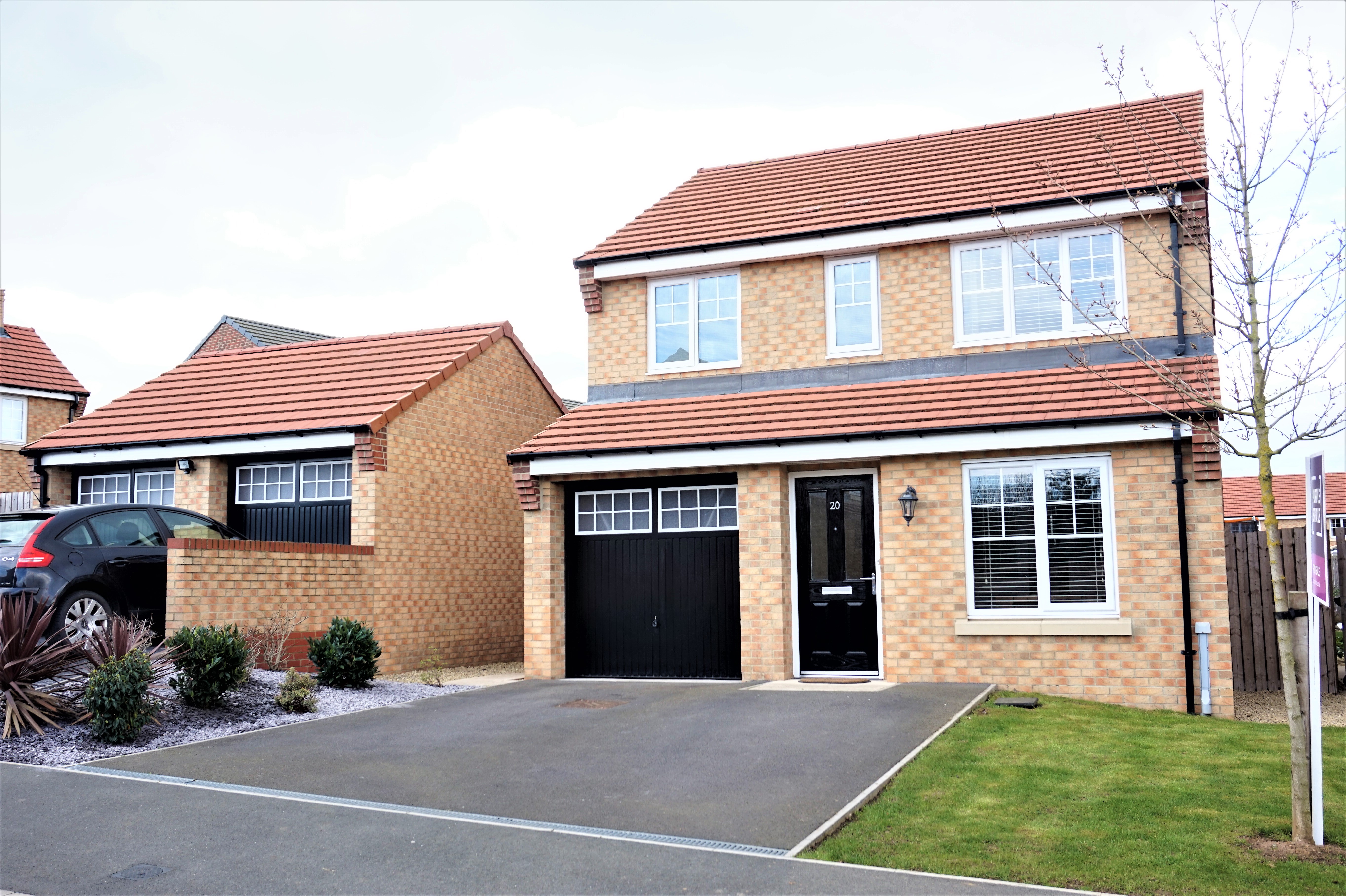 3 bedroom detached house for sale in Bramble Close, Stainton ...