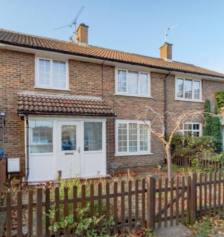 3 bedroom terraced house for sale in Clive Green, Bracknell, RG12 7JT