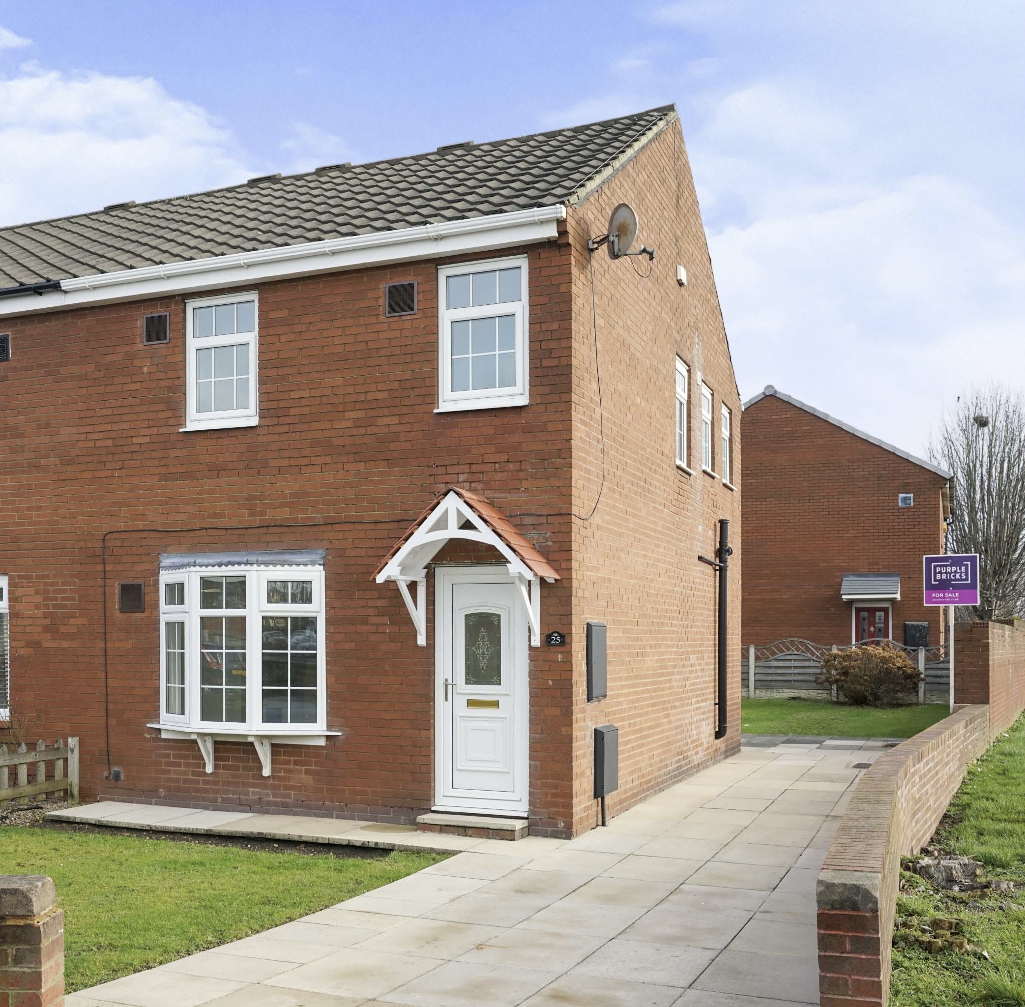 3 bedroom semi-detached house for sale in Albany Street, Leeds, LS12 3DF