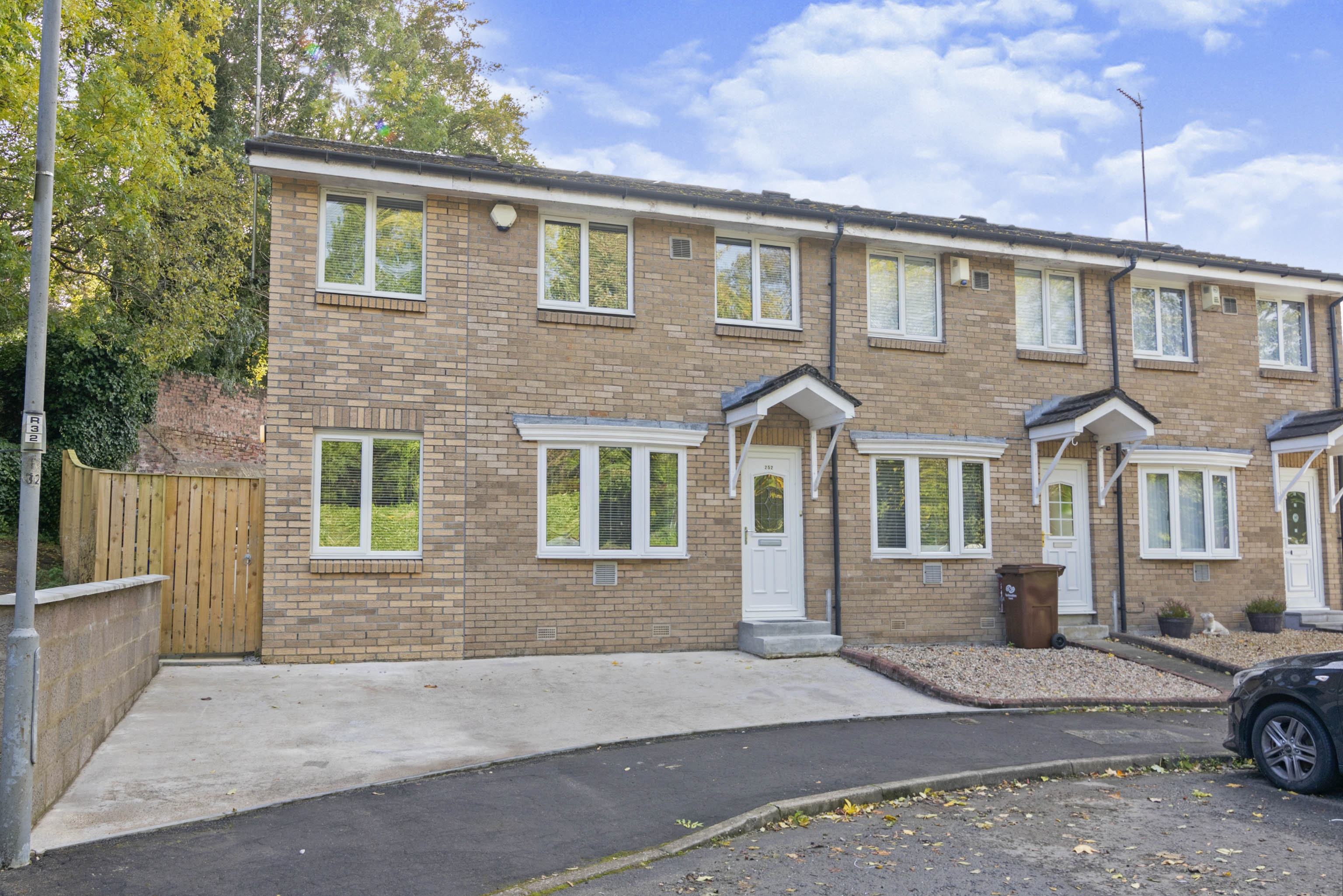 2 bedroom end of terrace house for sale in Brown Street, Paisley, PA1 2SN