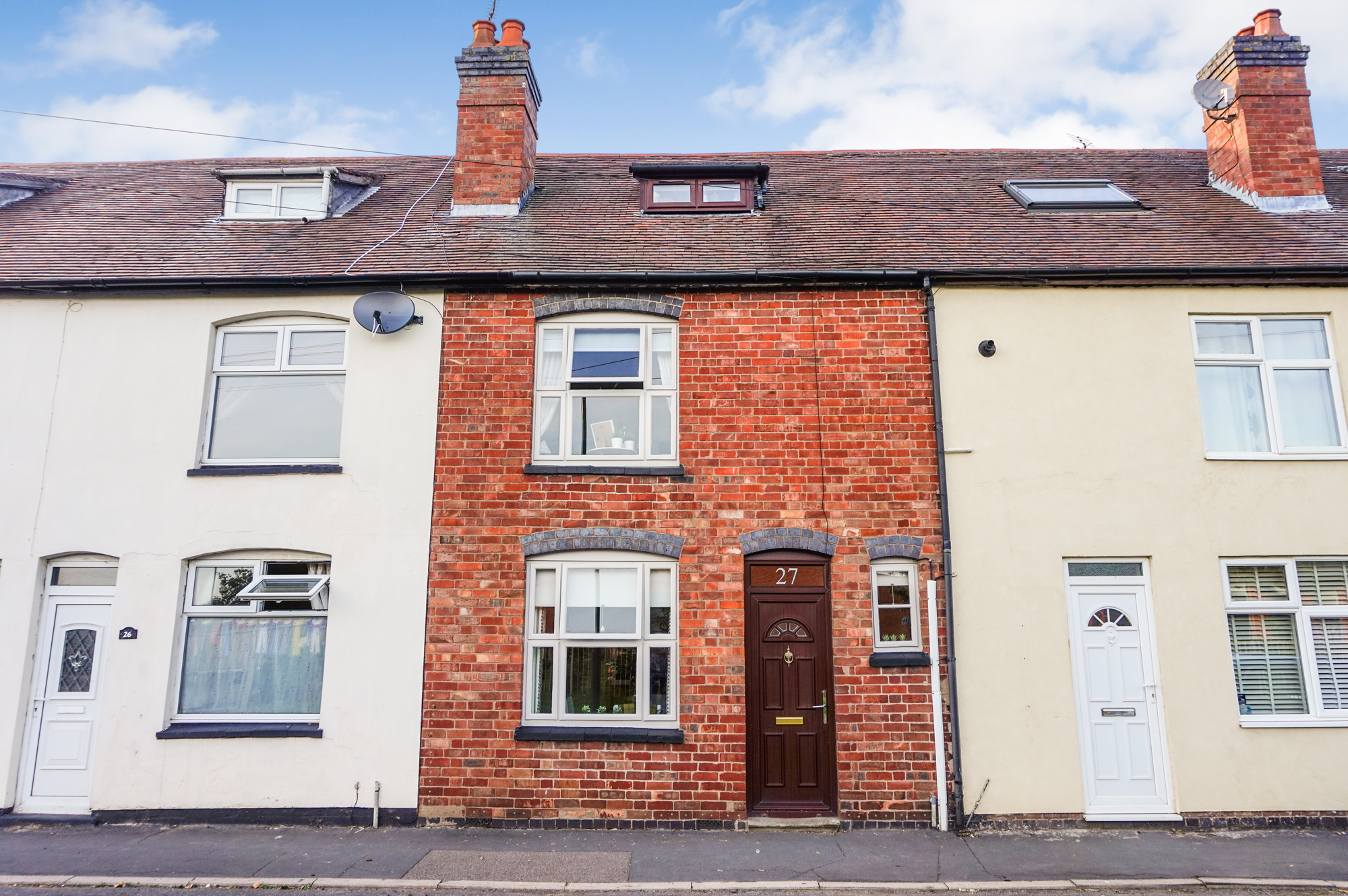 2 bedroom terraced house for sale in Gun Hill, Coventry, CV7 8HA