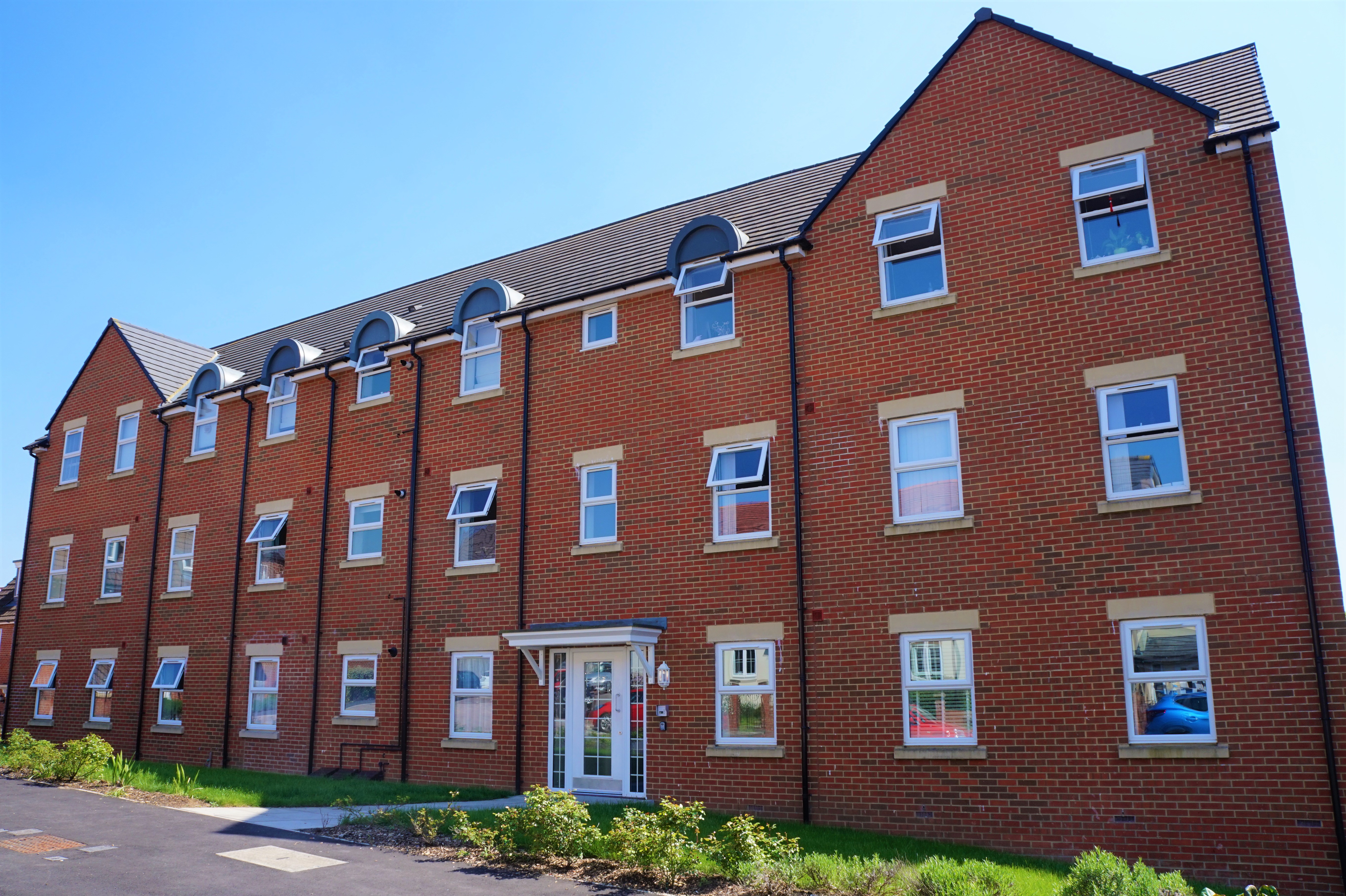 2 bedroom apartment for sale in Cloatley Crescent, Royal Wootton ...