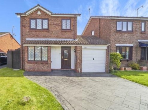 3 bedroom detached house for sale in Severn Drive, Wolverhampton, WV6 7QL