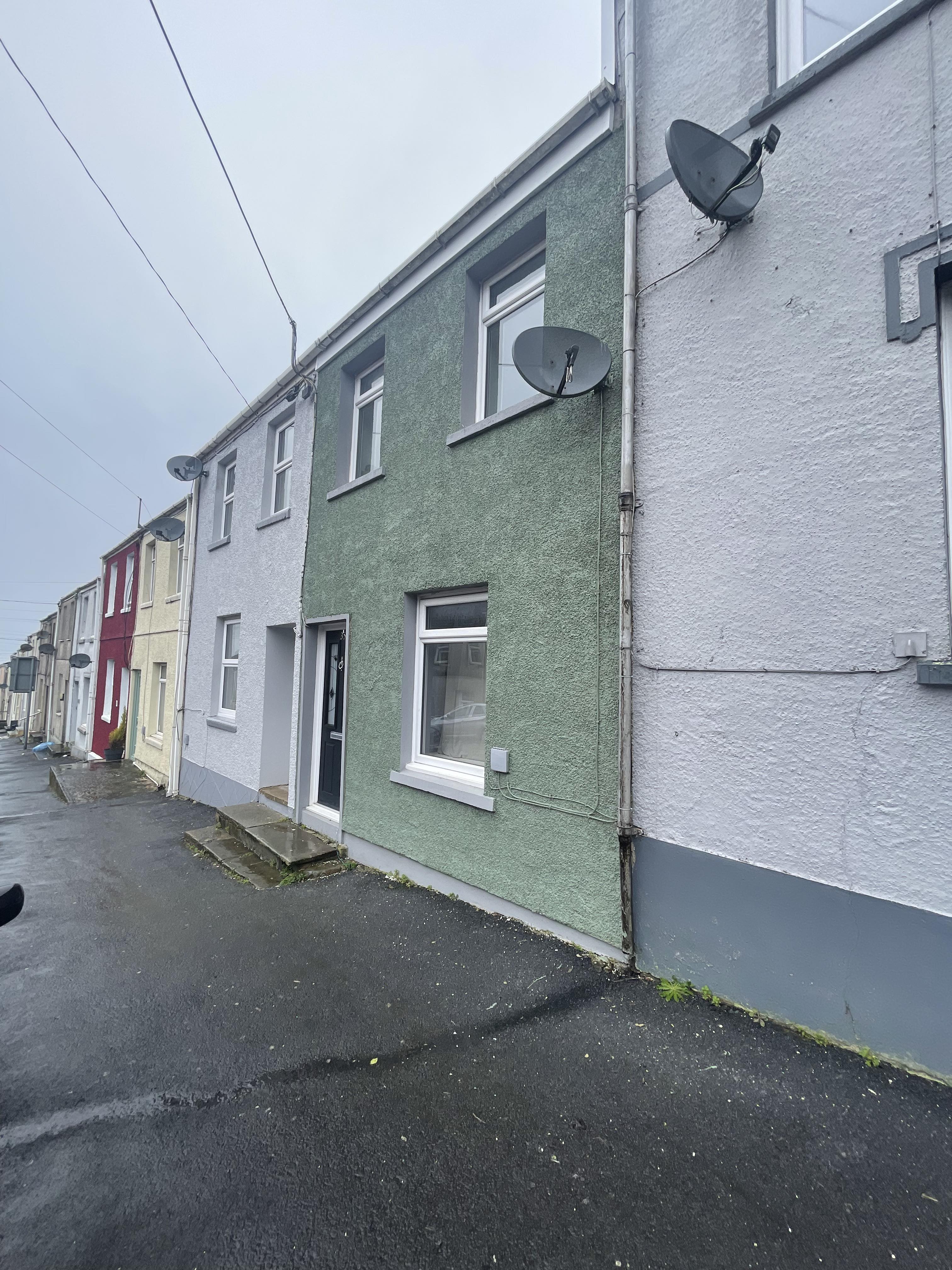 2 bedroom terraced house for sale in Tumble,, Llanelli, SA14 6HE