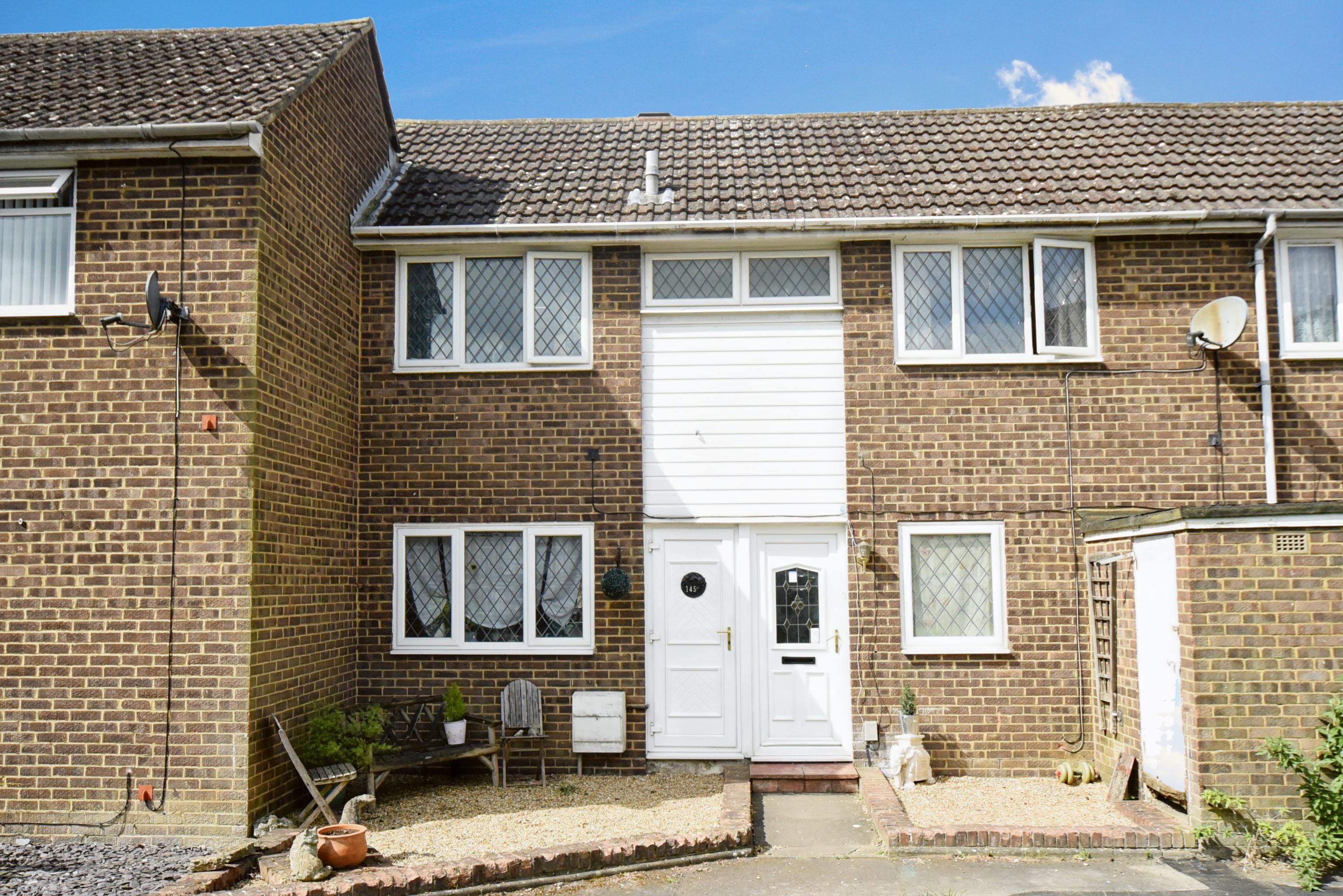 4 bedroom terraced house for sale in Viking, Bracknell, RG12 8UW
