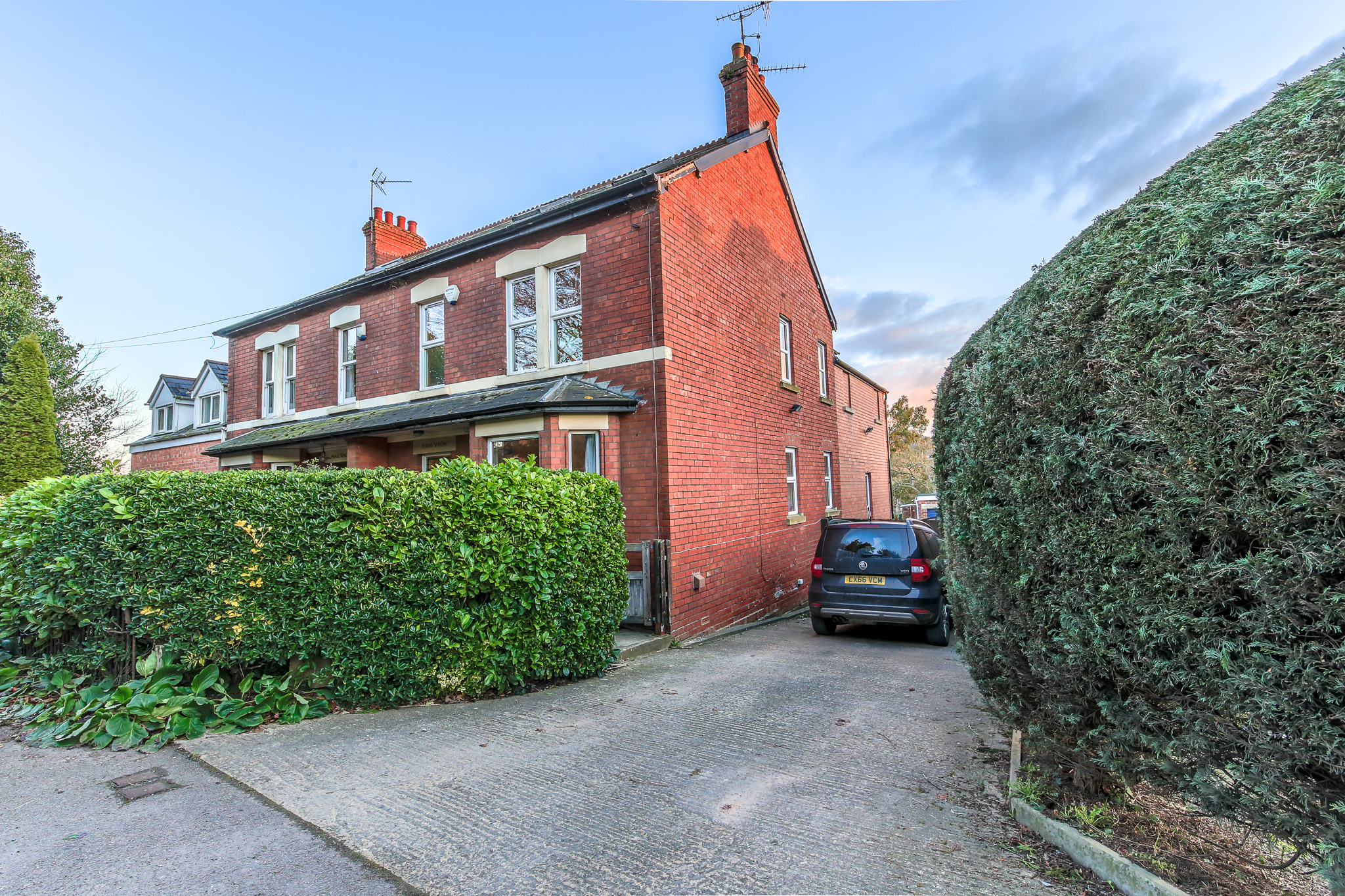 5 bedroom semi-detached house for sale in Ebley Road, Stonehouse, GL10 2LW