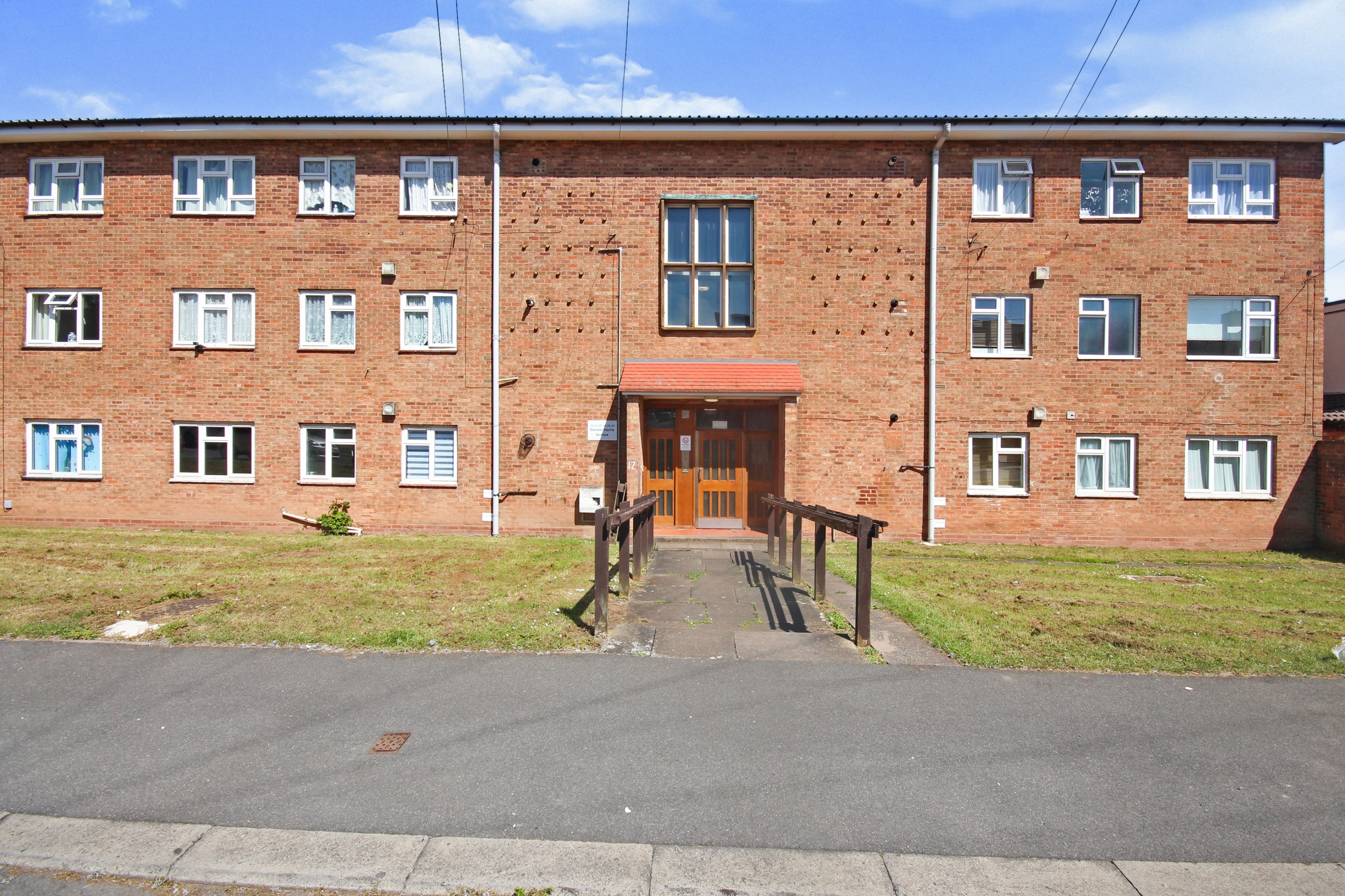 2 bedroom flat for sale in Dormer Harris Avenue, Coventry, CV4 9JW