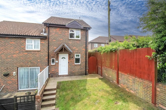 2 Bedroom Semi Detached House For Sale In Hillcroft Brighton Bn41 2qd