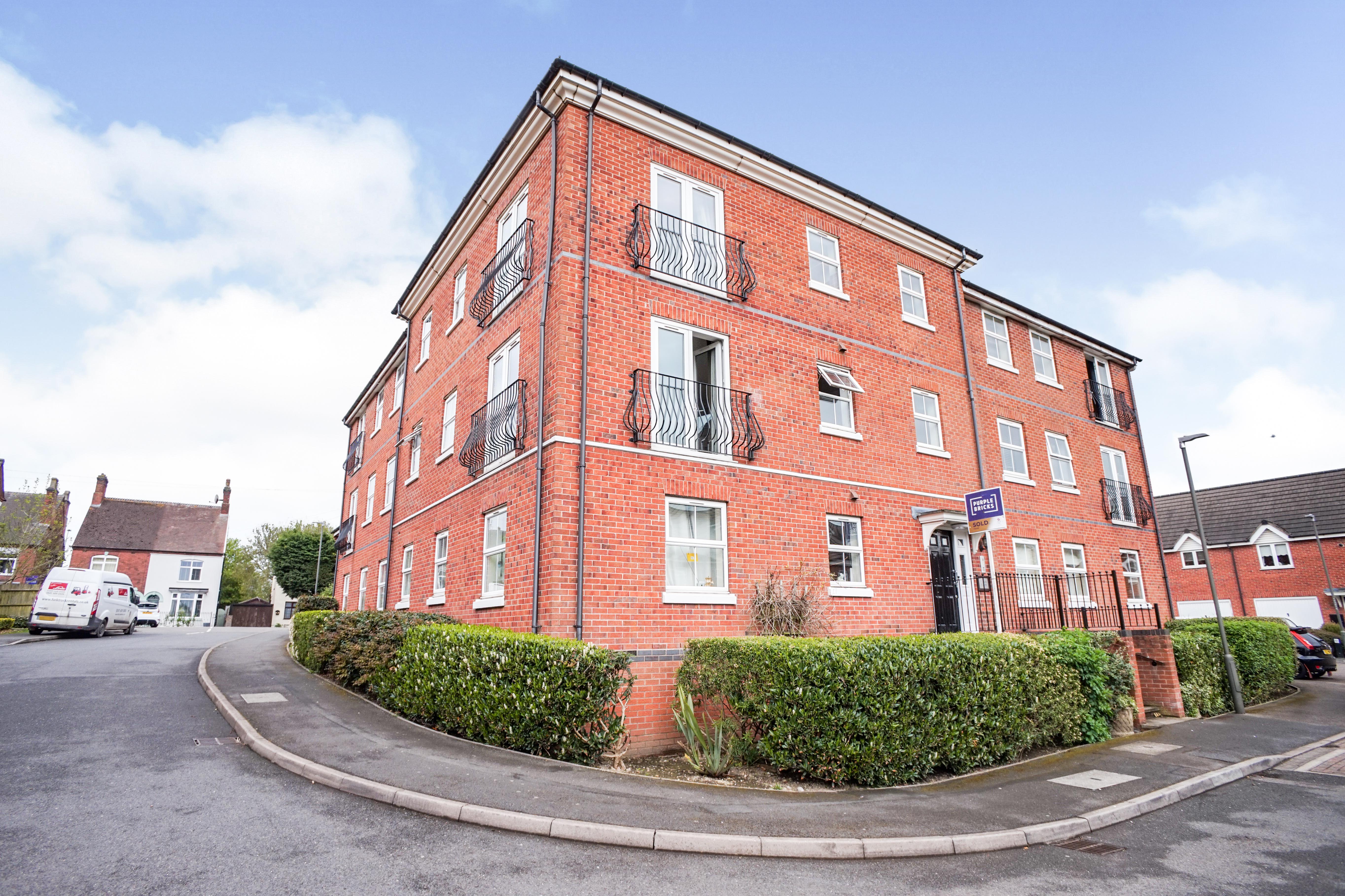 2 bedroom apartment for sale in Box Close, Woodville, Swadlincote, DE11 7GS