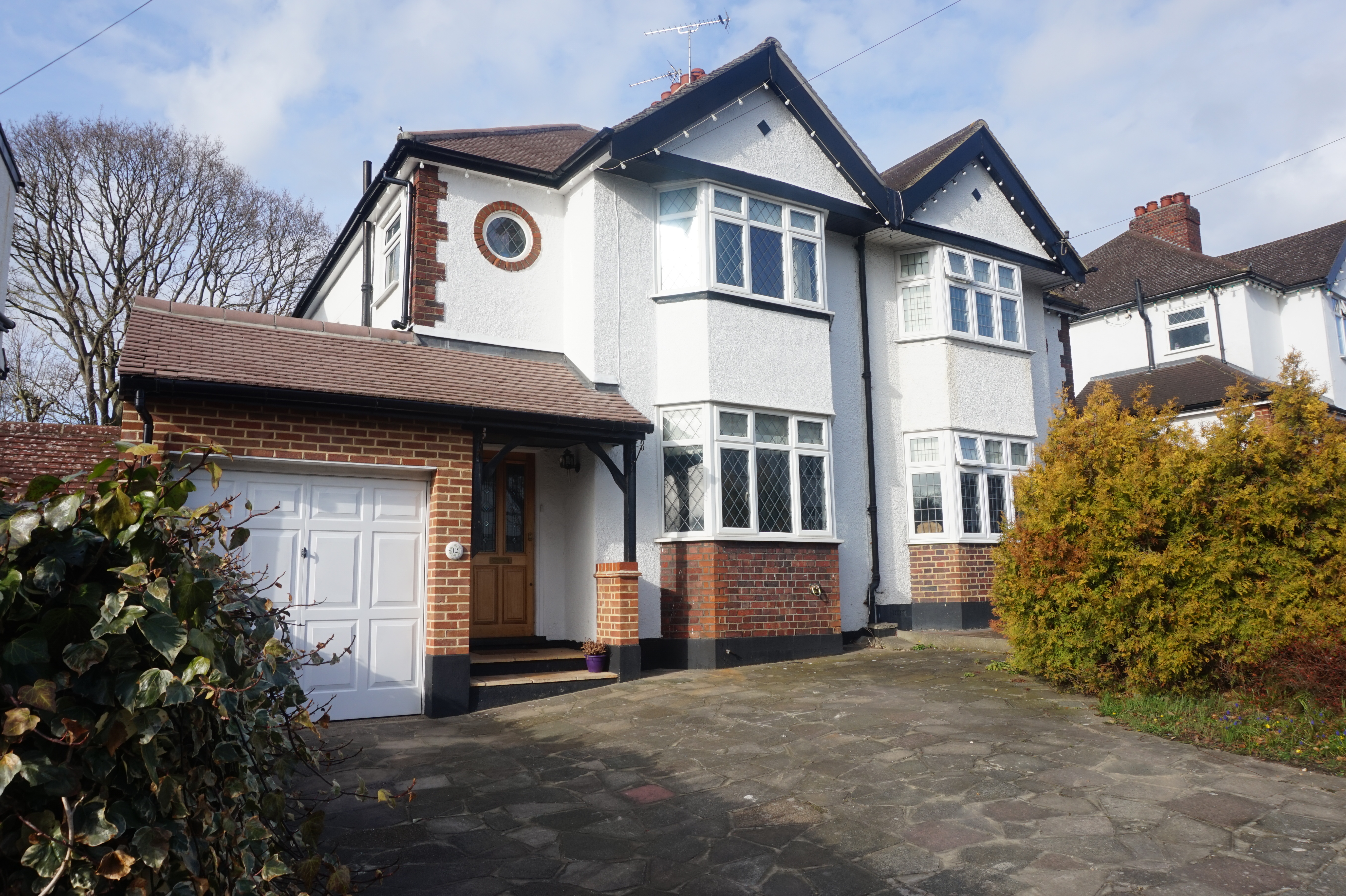 3 bedroom semi-detached house for sale in Beverley Road, Bromley, BR2 8QD