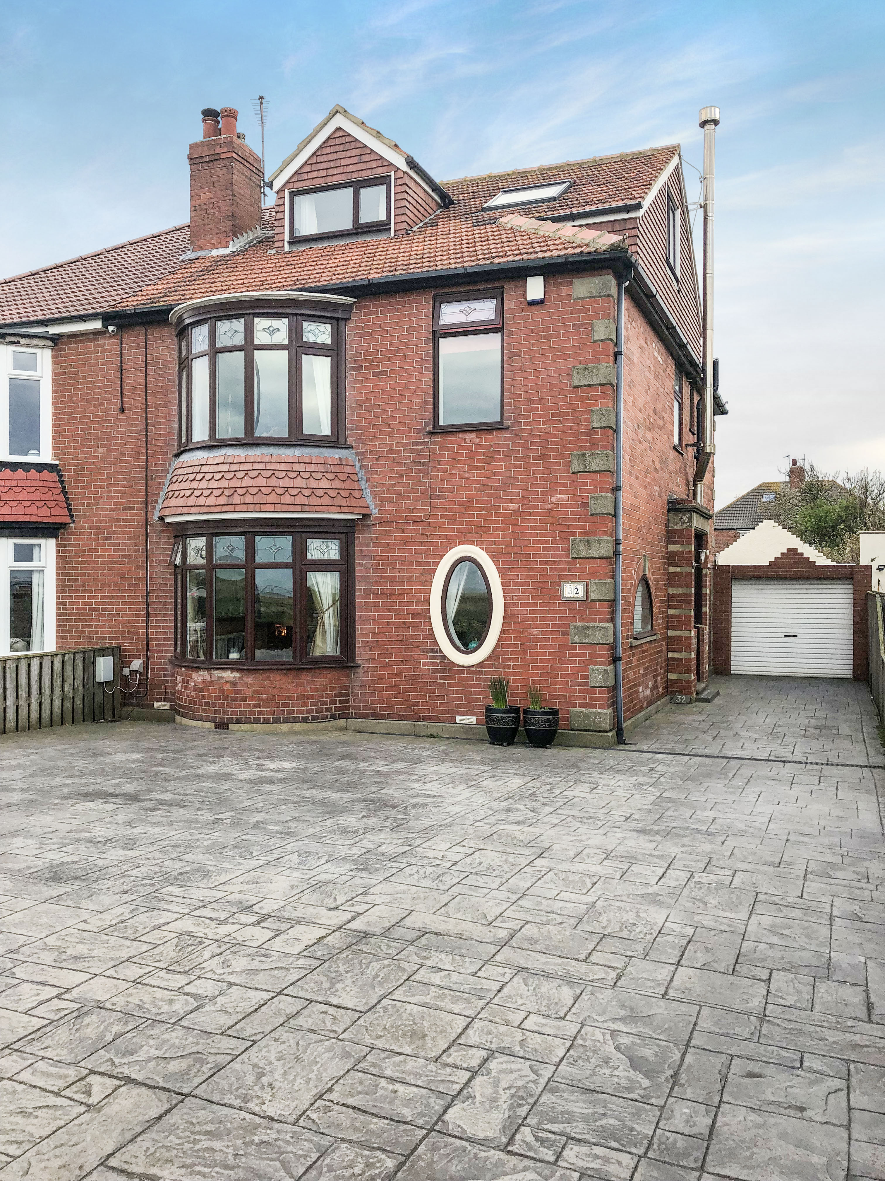 5 bedroom semi-detached house for sale in Coast Road, Redcar, TS10 3NN