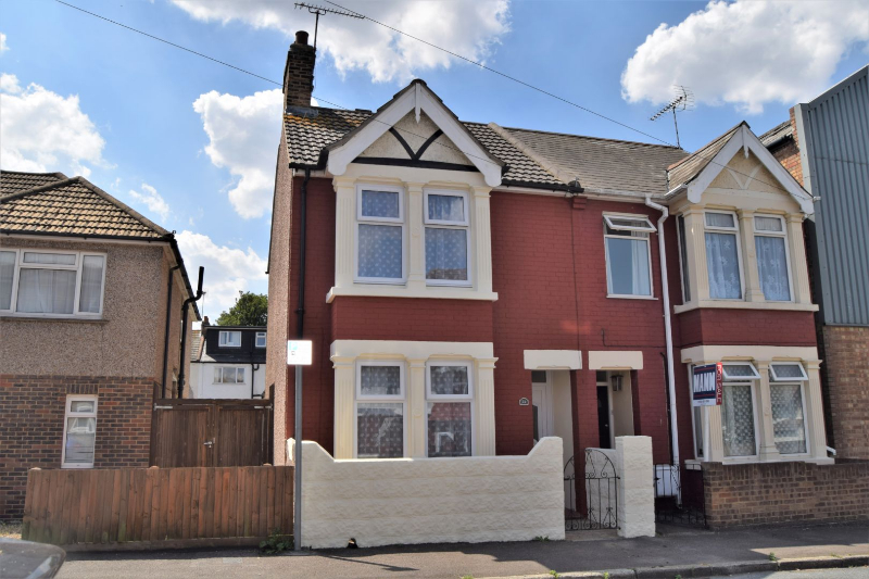 3 bedroom semi-detached house for sale in Strover Street, Gillingham ...
