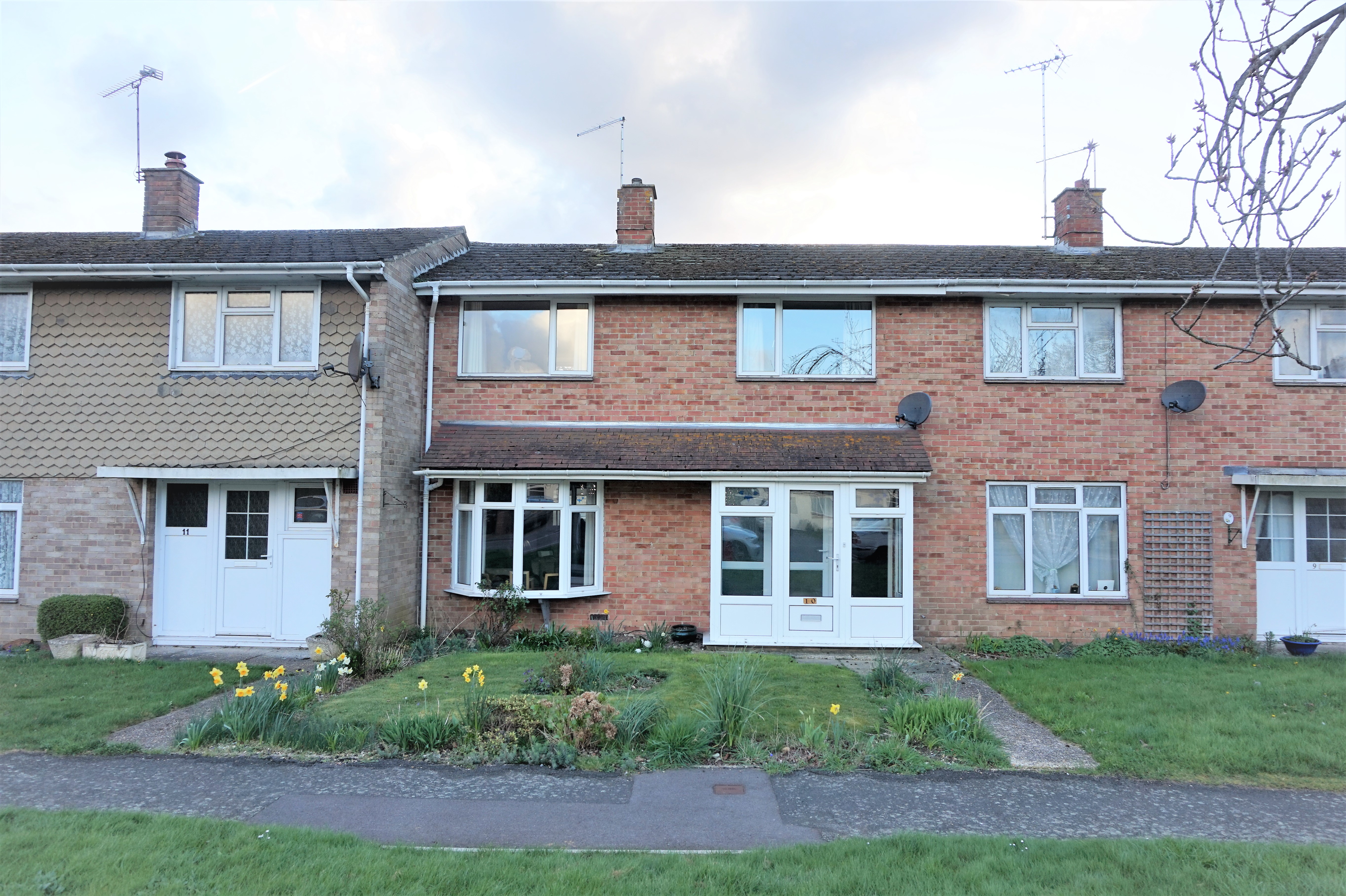 2 bedroom terraced house for sale in Wykeham Field, Wickham, PO17 5AB