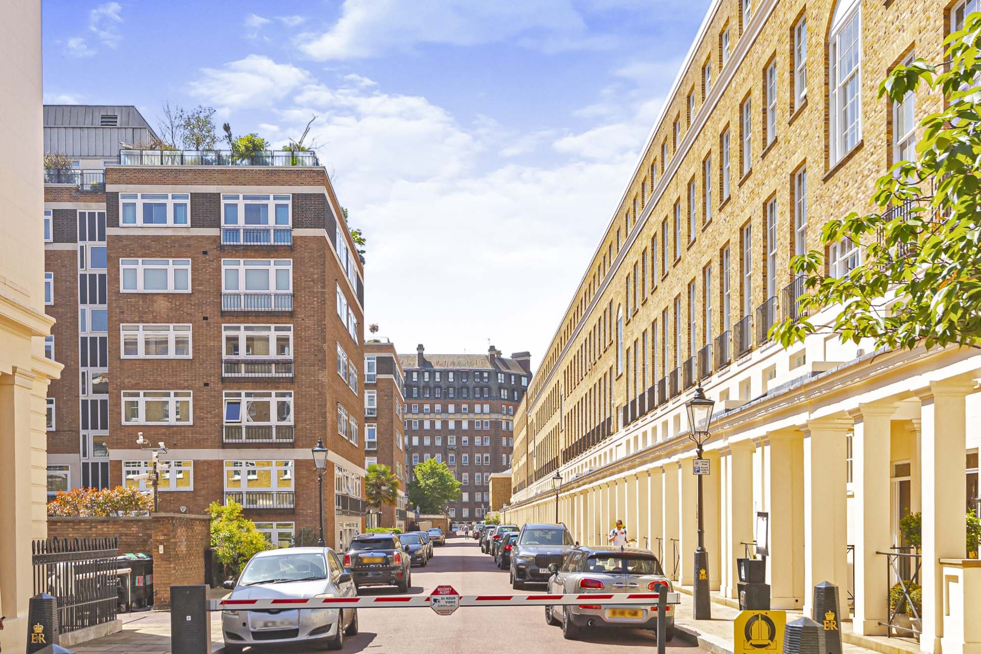 2 bedroom apartment to rent in Nottingham Terrace, London, NW1 4QD