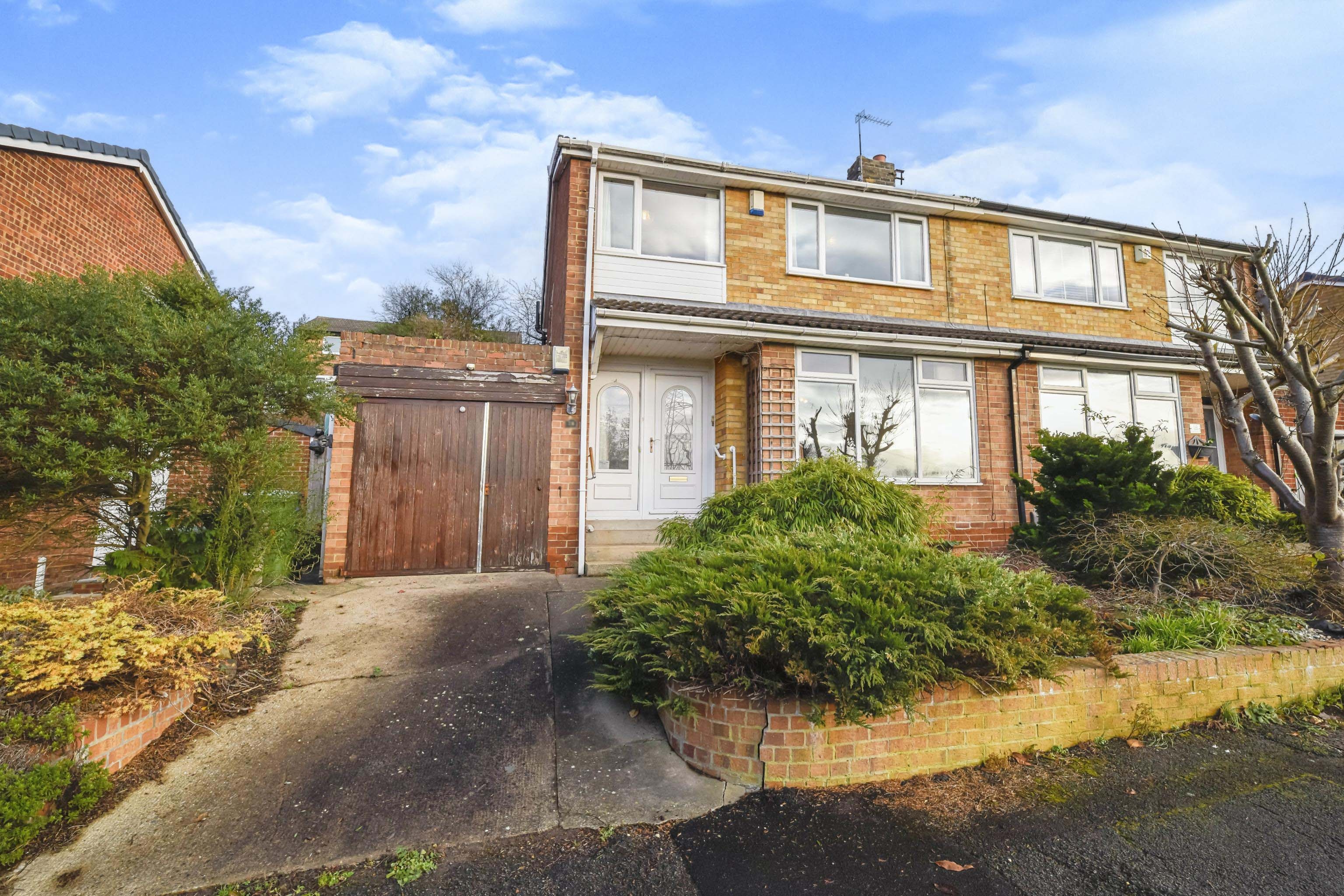 3 bedroom semi-detached house for sale in Seymour Crescent ...