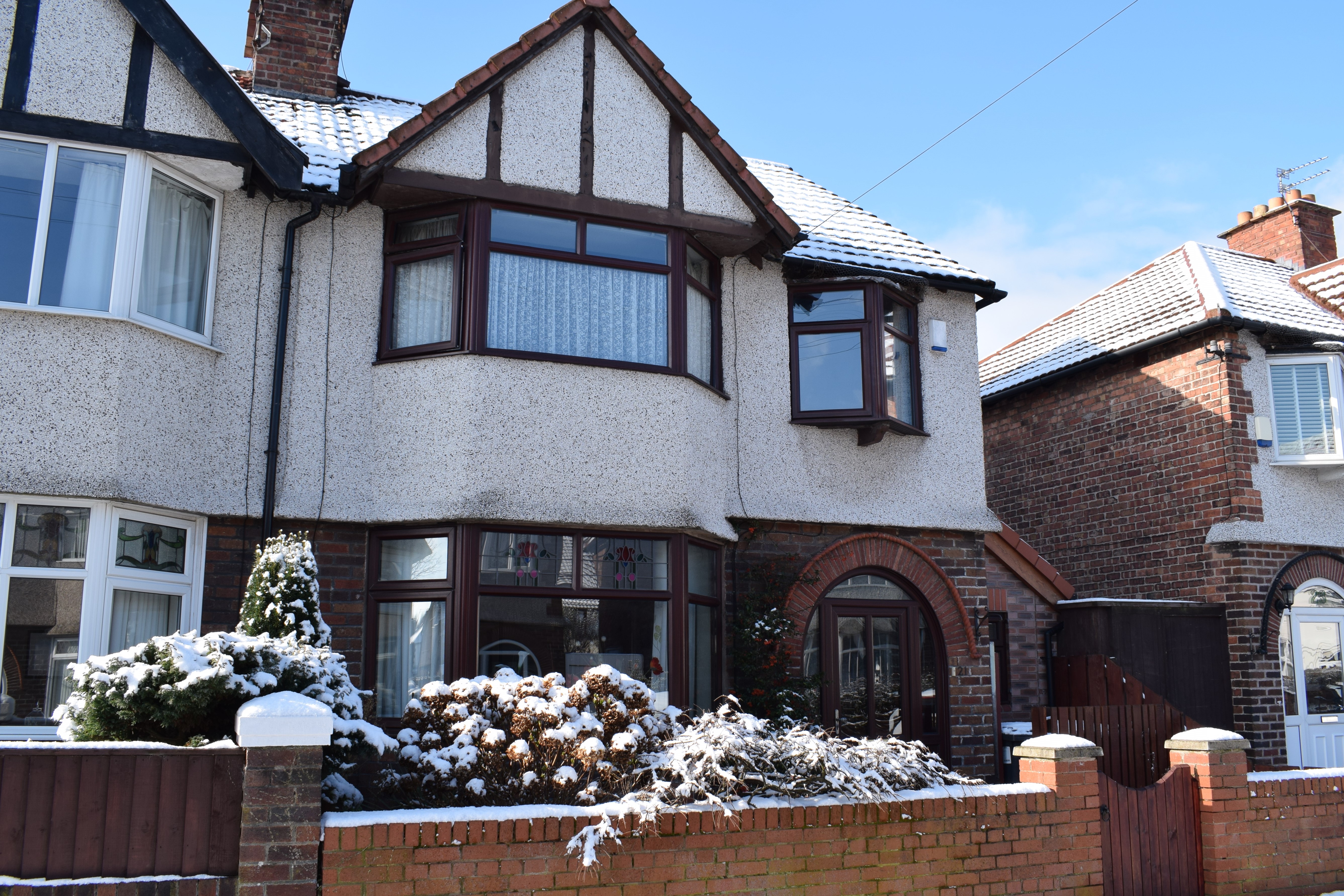 3 bedroom semi-detached house for sale in Worcester Avenue, Waterloo ...