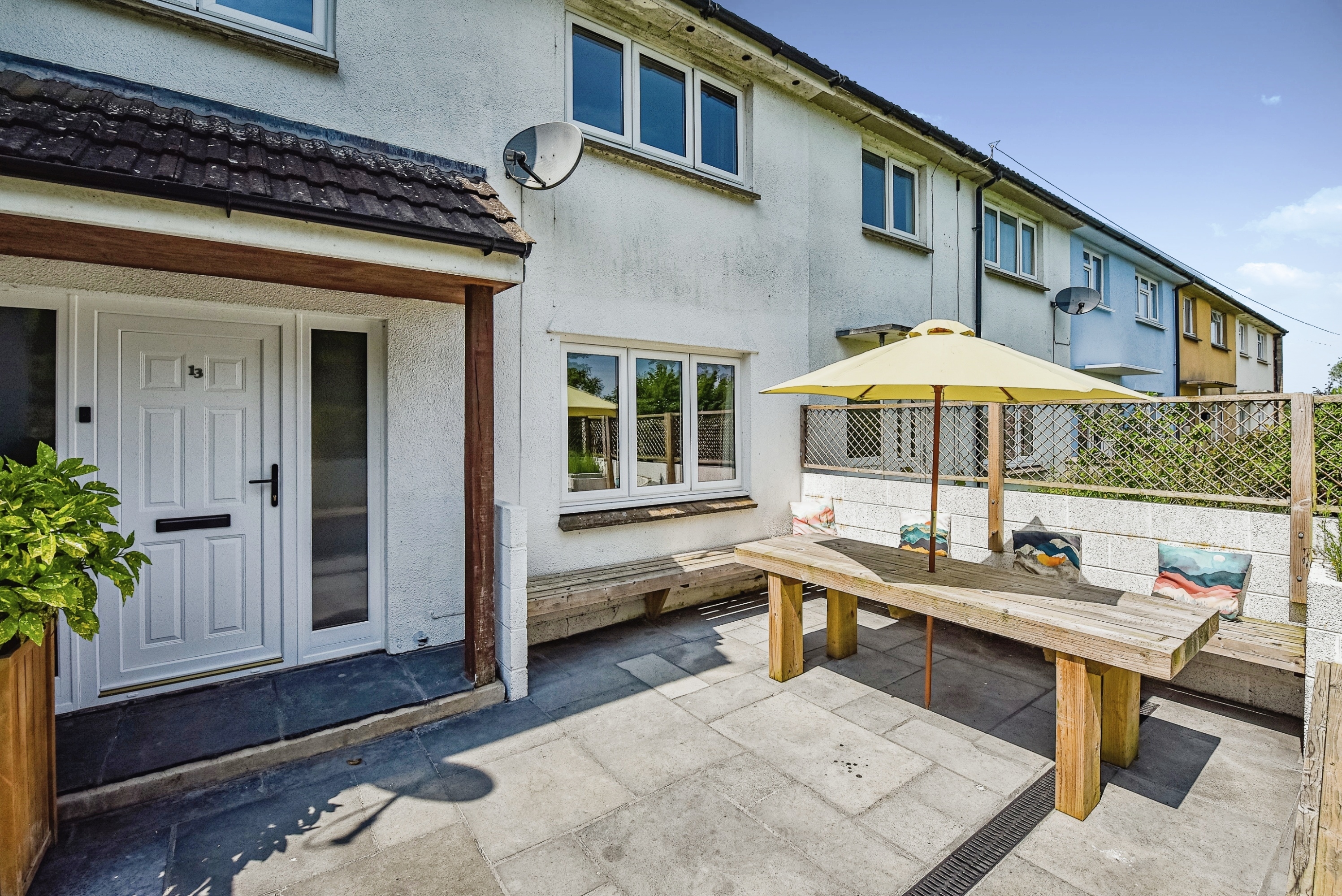 3 bedroom terraced house for sale in Southfields, Frome, BA11 5AW
