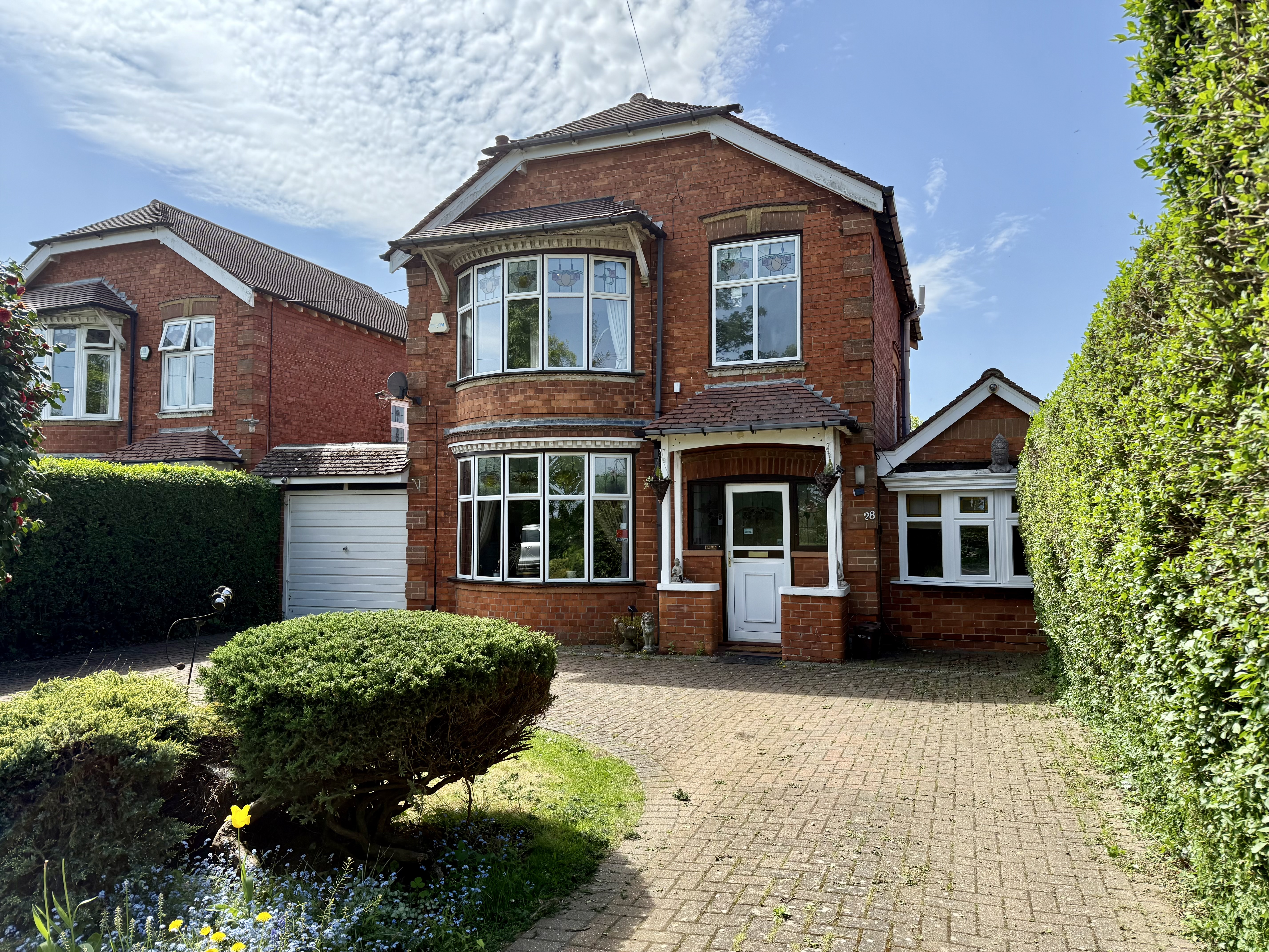 4 bedroom detached house for sale in Millway, Northampton, NN5 6ES
