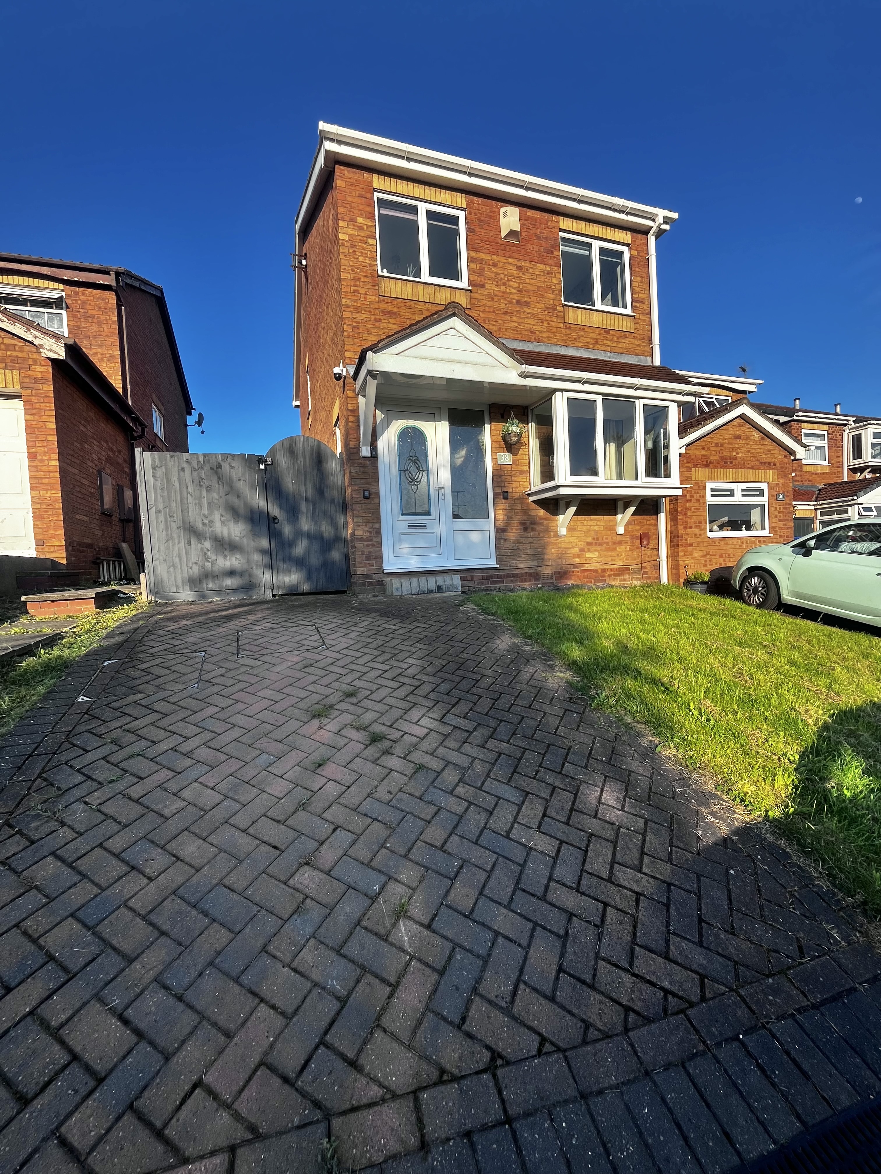 3 bedroom detached house for sale in Rufford Rise, Sheffield, S20 2DW