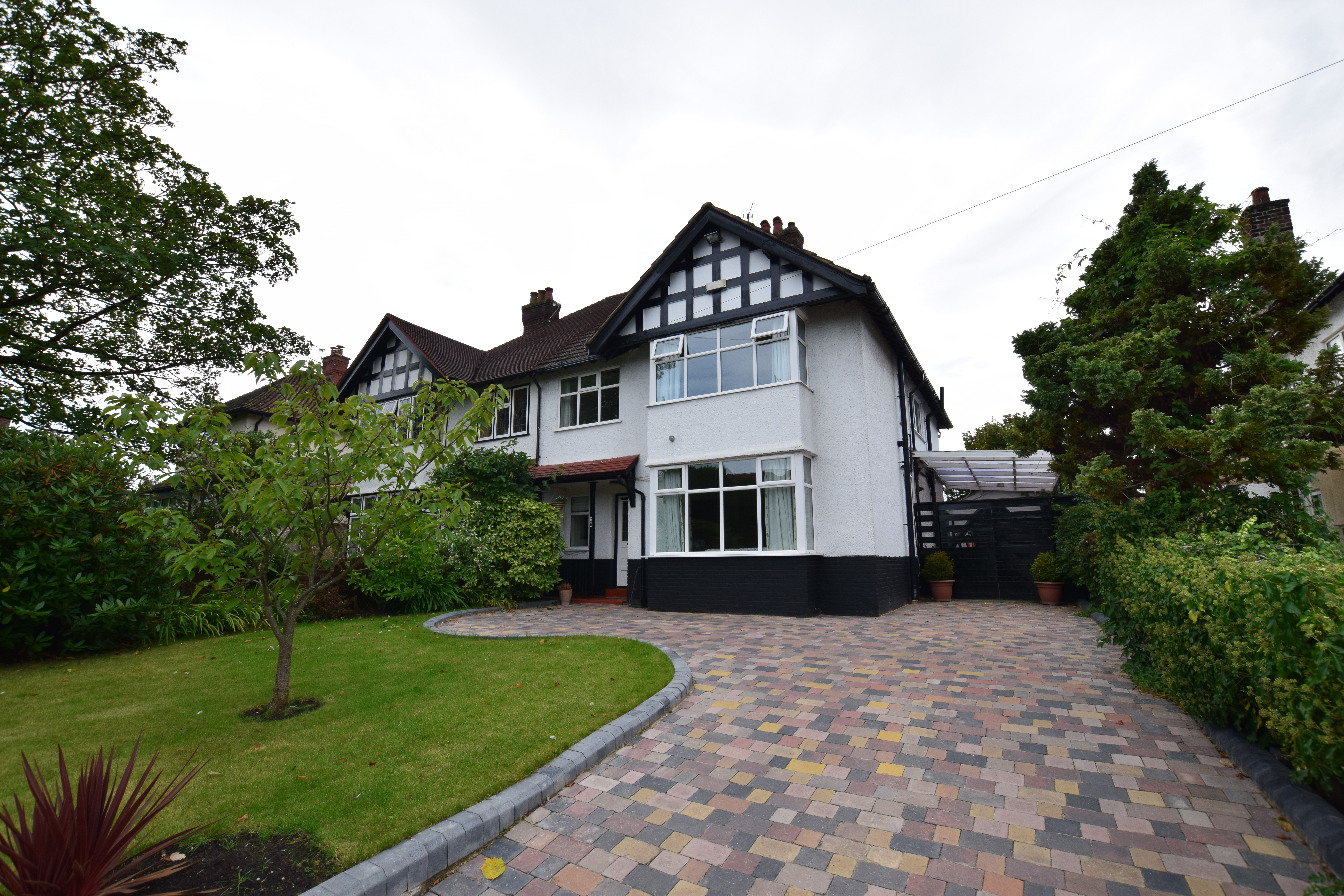 4 bedroom semi-detached house for sale in Church Road, Bebington, CH63 3EY